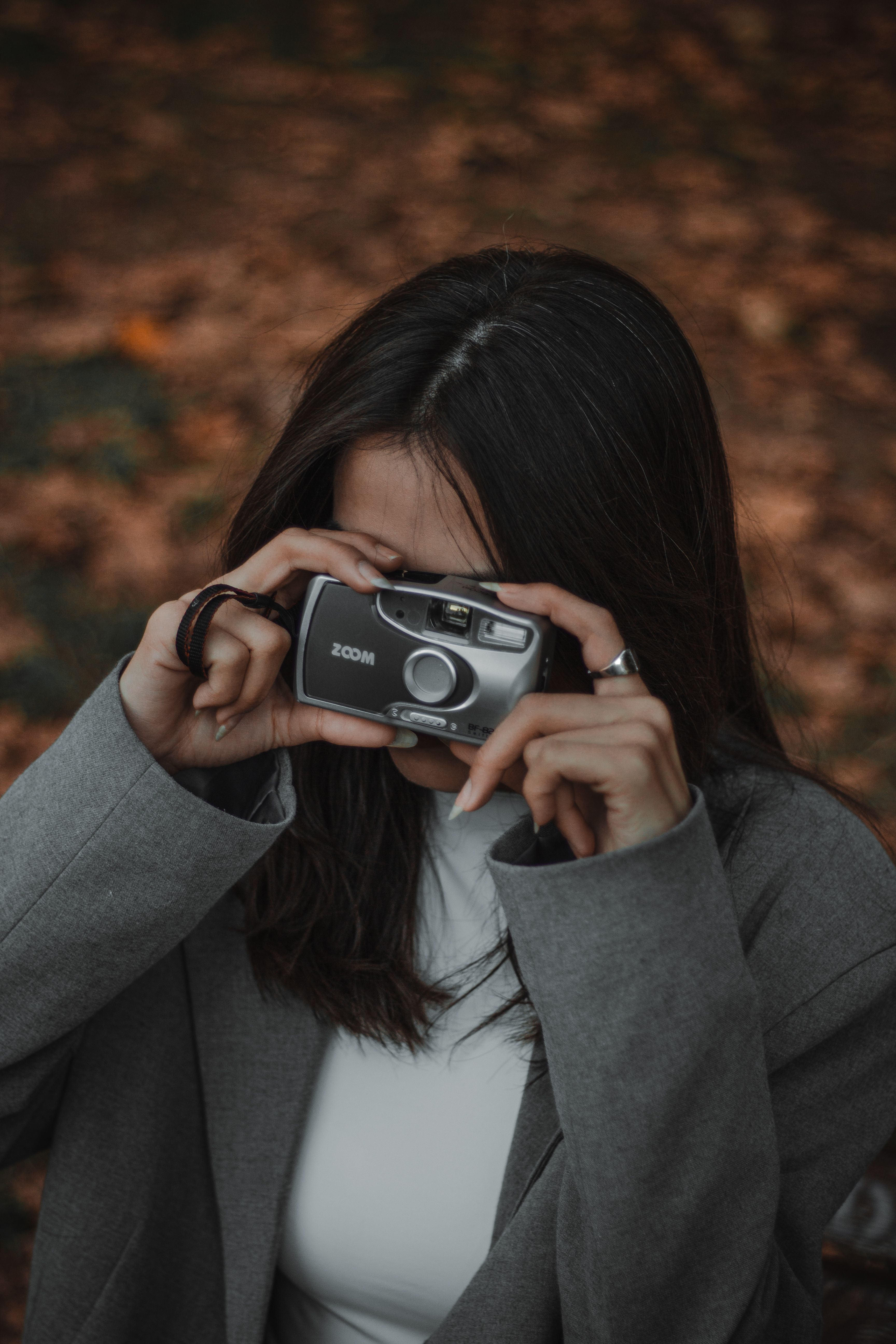 Woman Using Slr Camera · Free Stock Photo