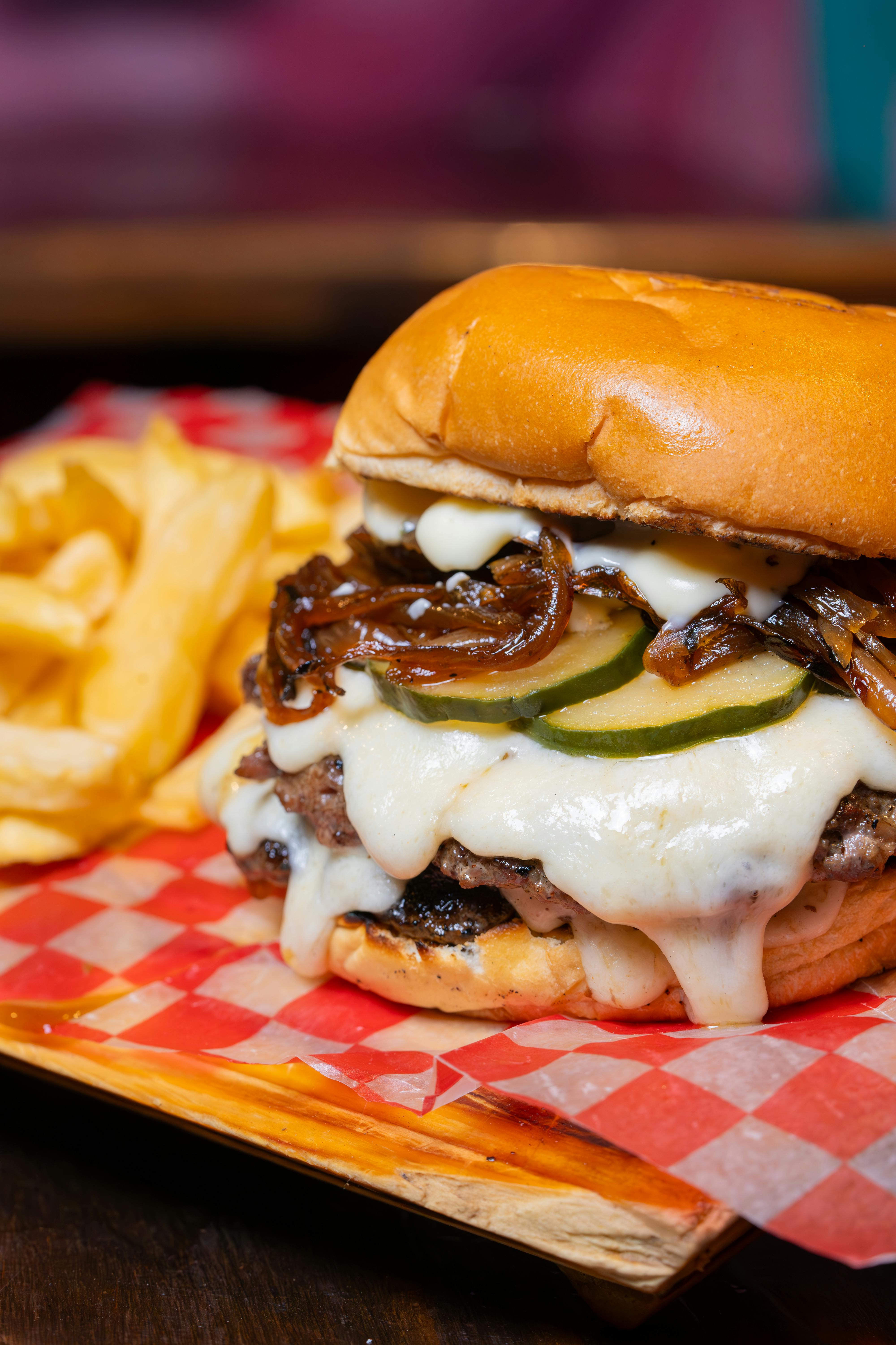 Cloe up of Cheeseburger · Free Stock Photo