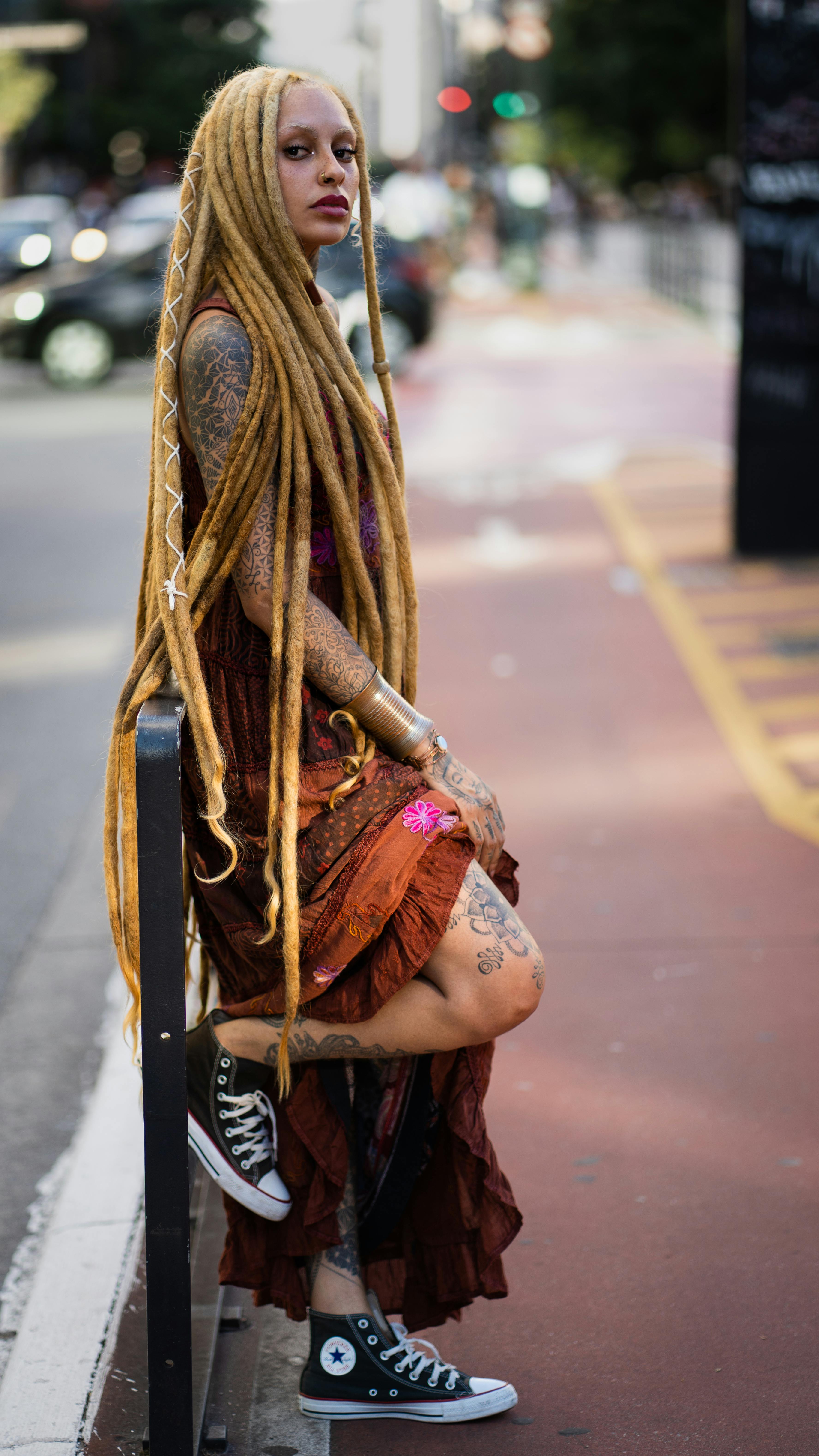 Eccentric Model Photos, Download The BEST Free Eccentric Model Stock ...