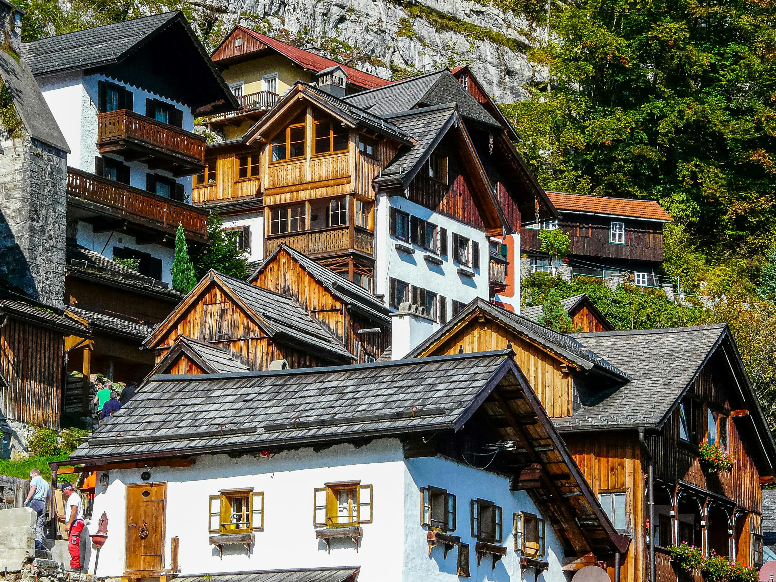 Mountain with Village Houses · Free Stock Photo