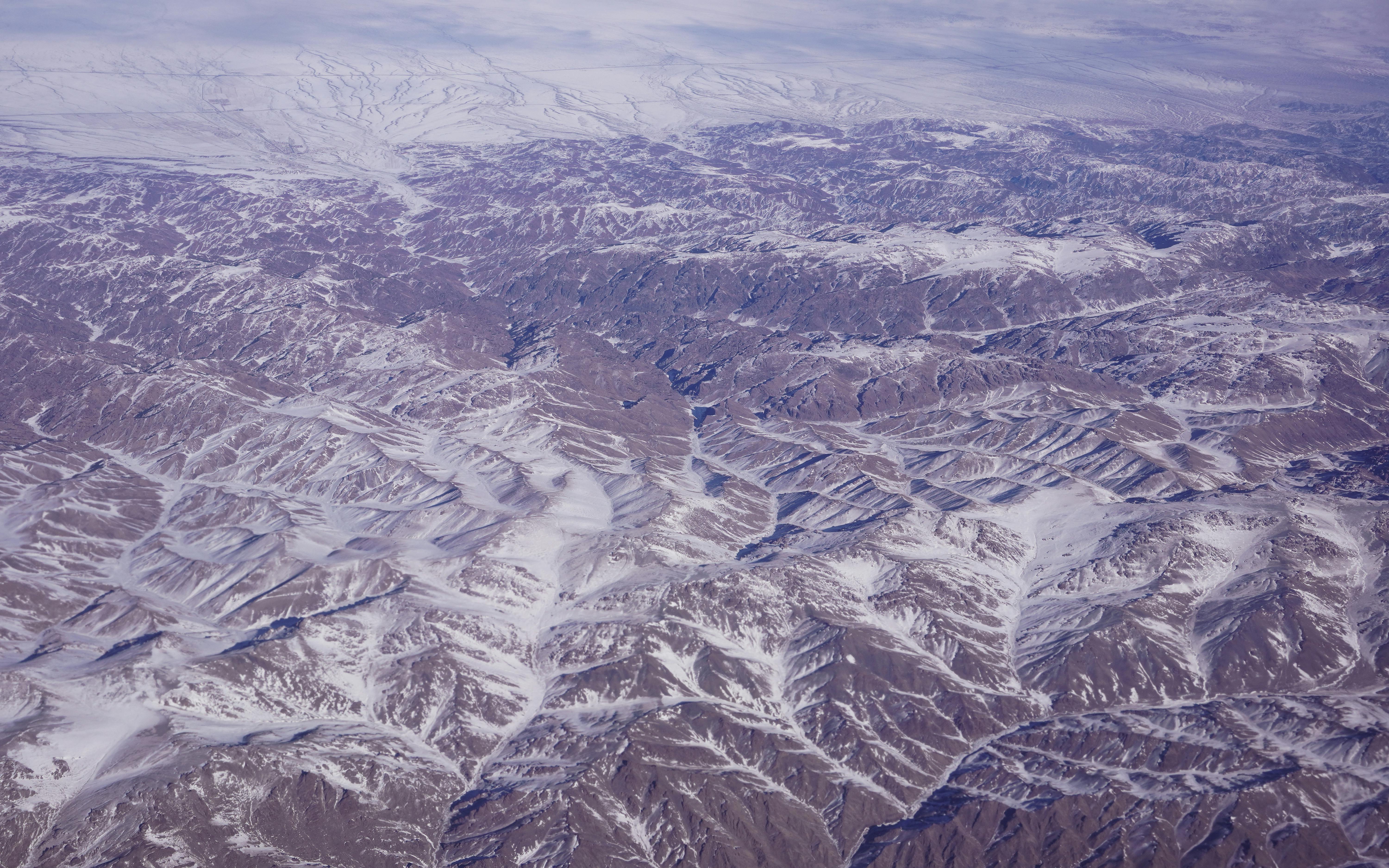 Cold Dark Terrain · Free Stock Photo