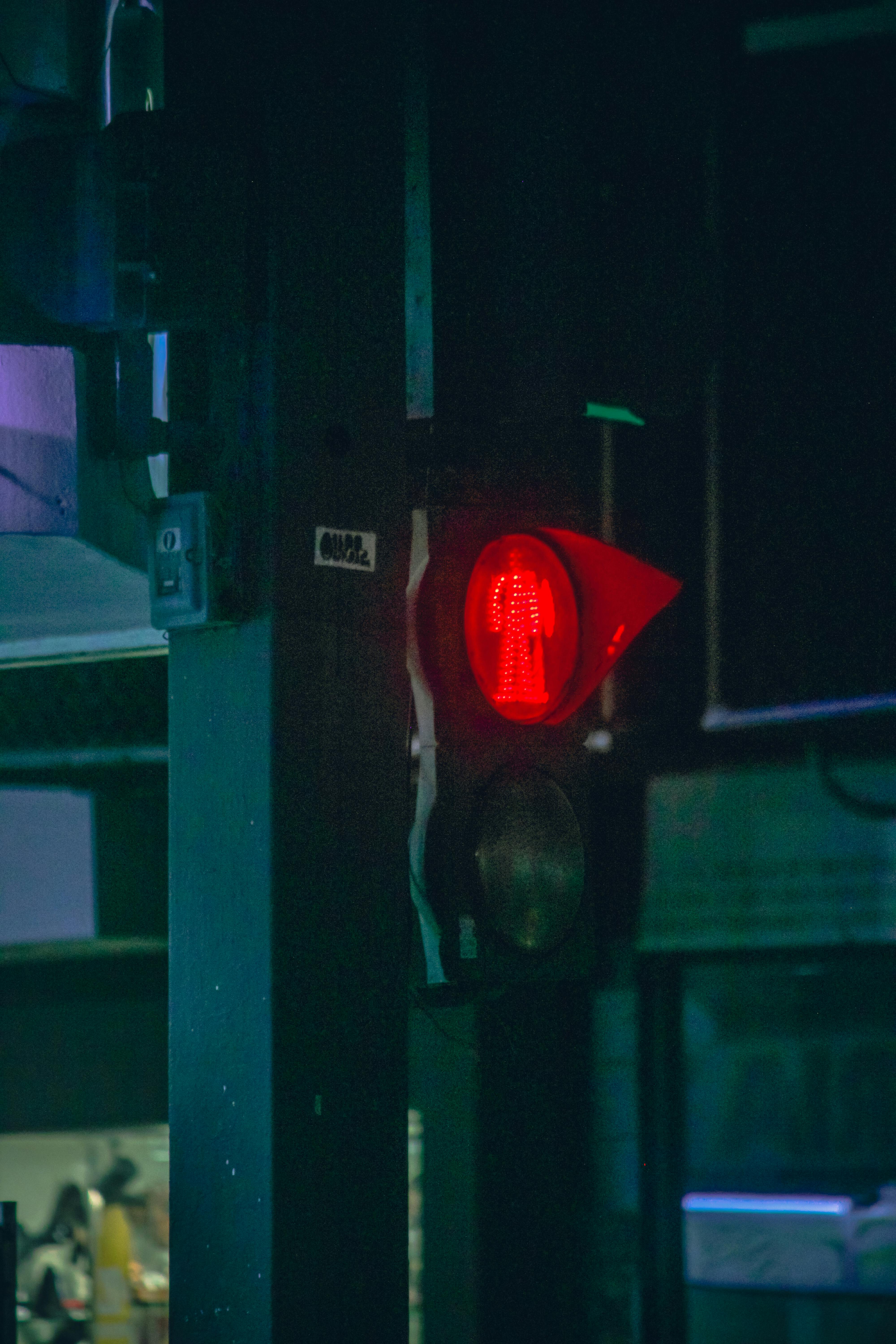 Red Crosswalk Light · Free Stock Photo