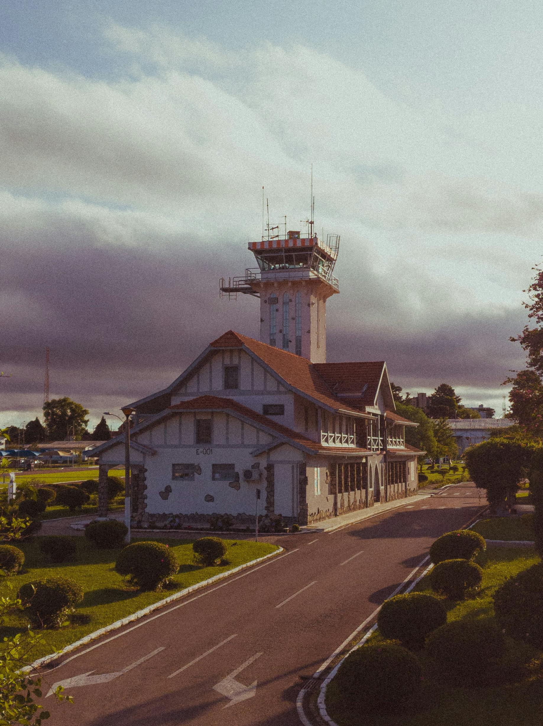 Control Tower Photos, Download The BEST Free Control Tower Stock Photos ...