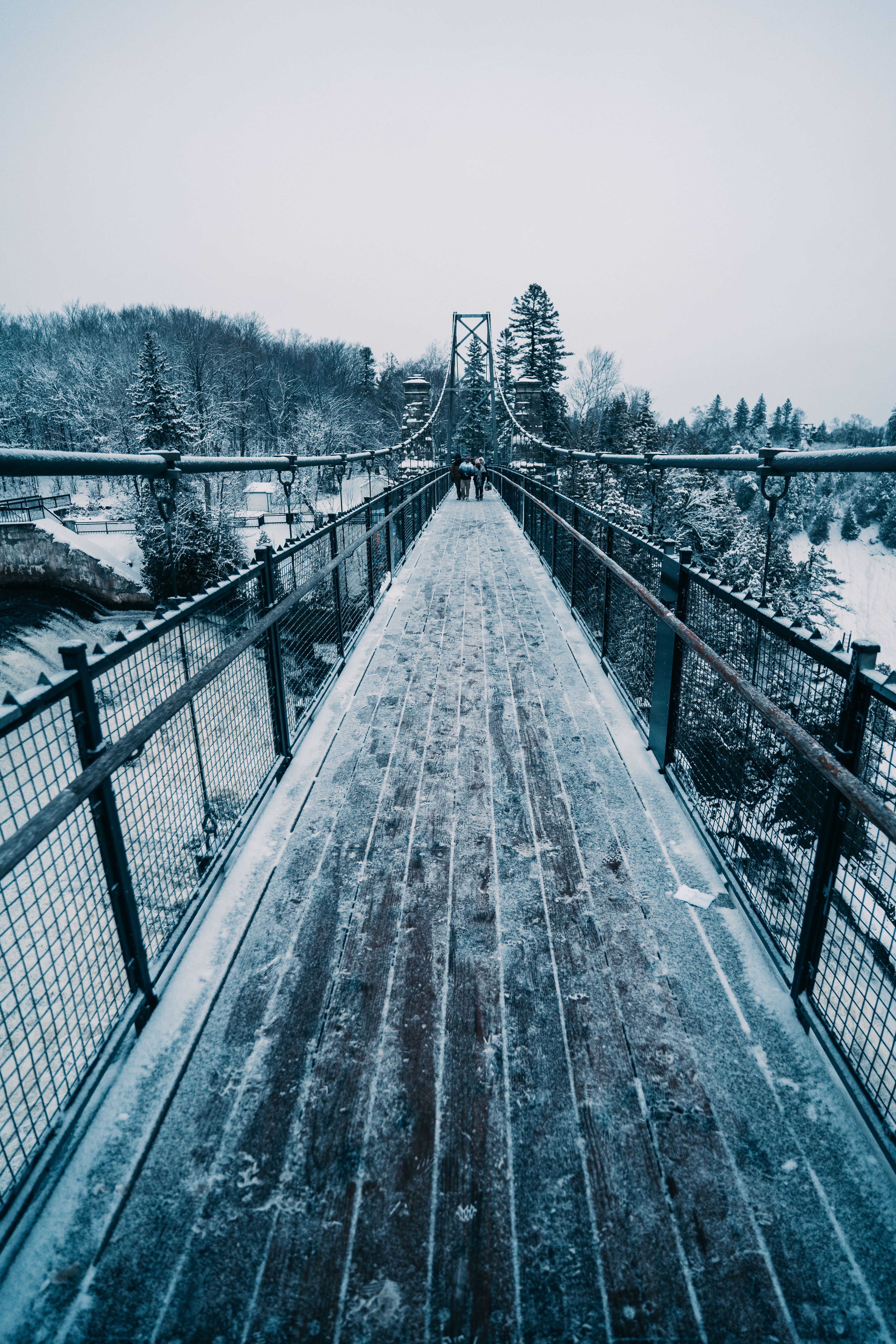 Footbridge in Cold Snowy Winter · Free Stock Photo