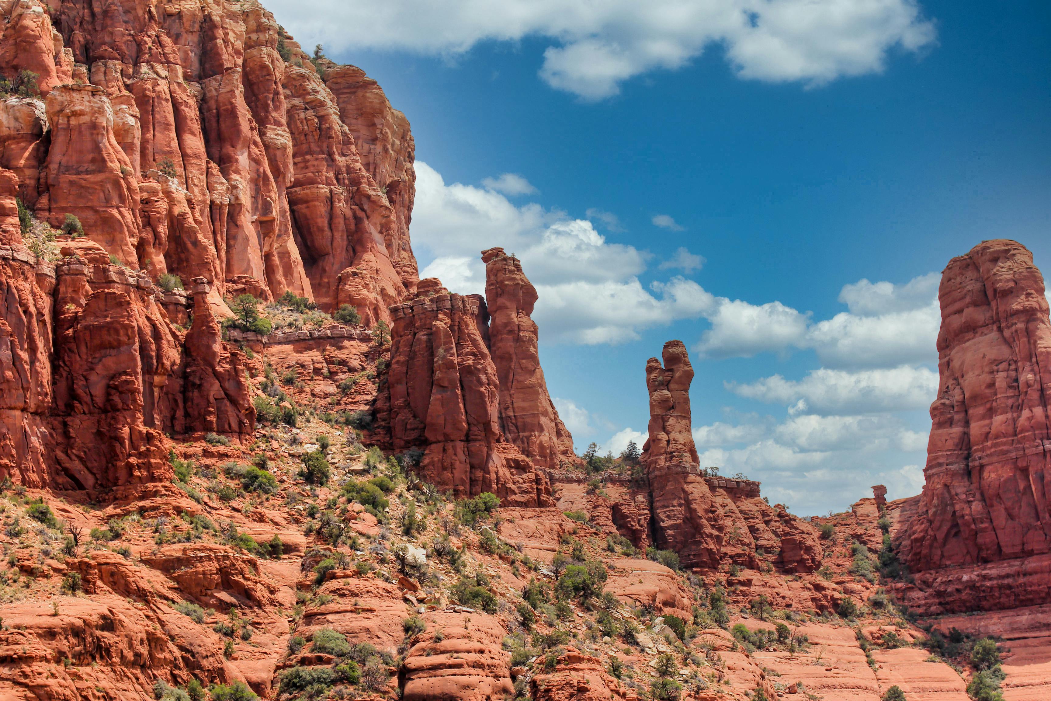 Landscape with Red Rocks · Free Stock Photo