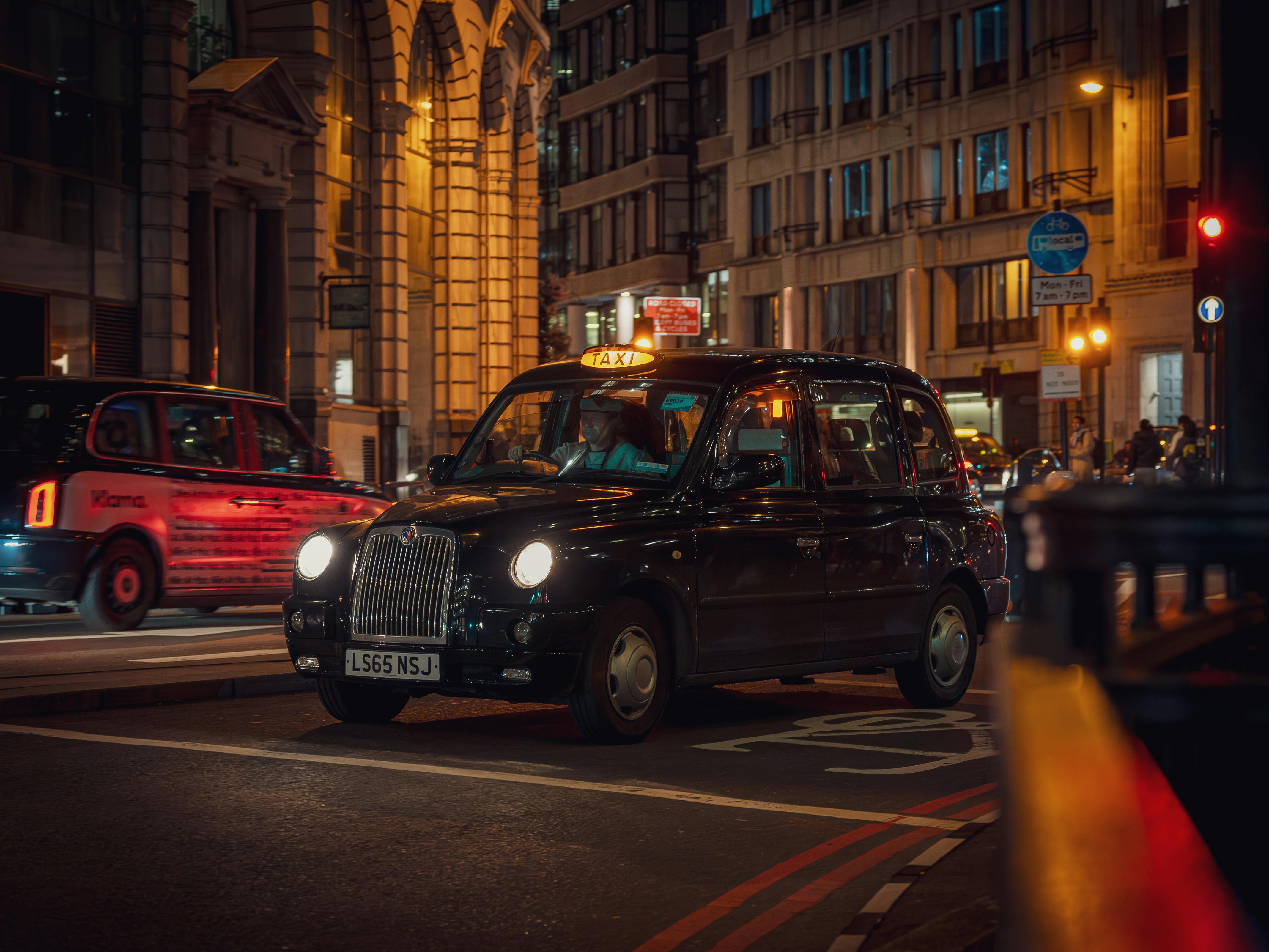 Cab on a Street in London · Free Stock Photo