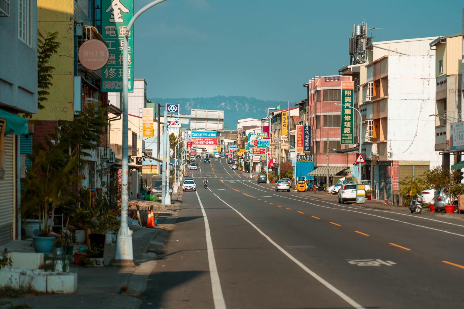 Empty Town Photos, Download The BEST Free Empty Town Stock Photos & HD ...