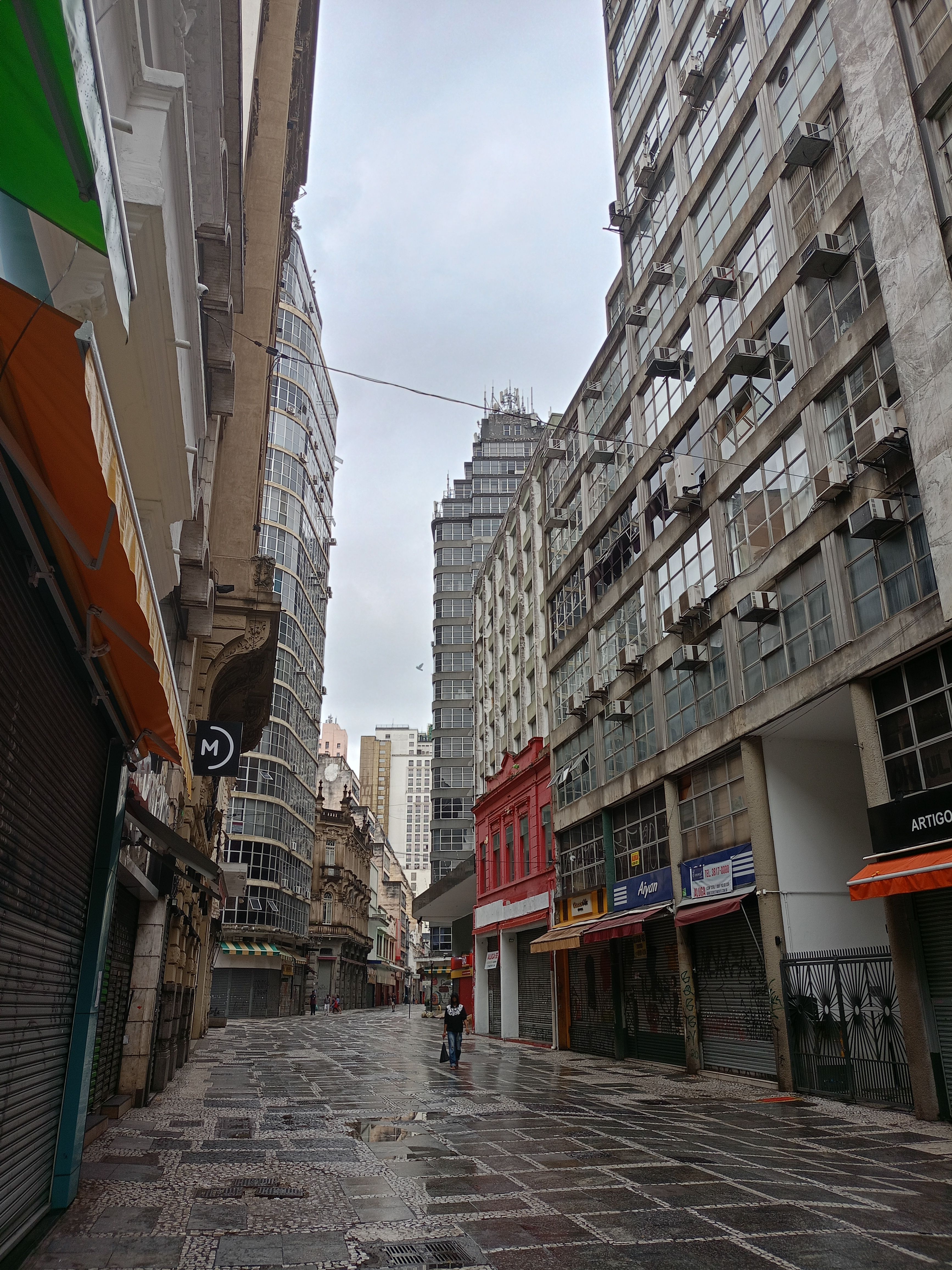 Empty Alley in Sao Paulo · Free Stock Photo
