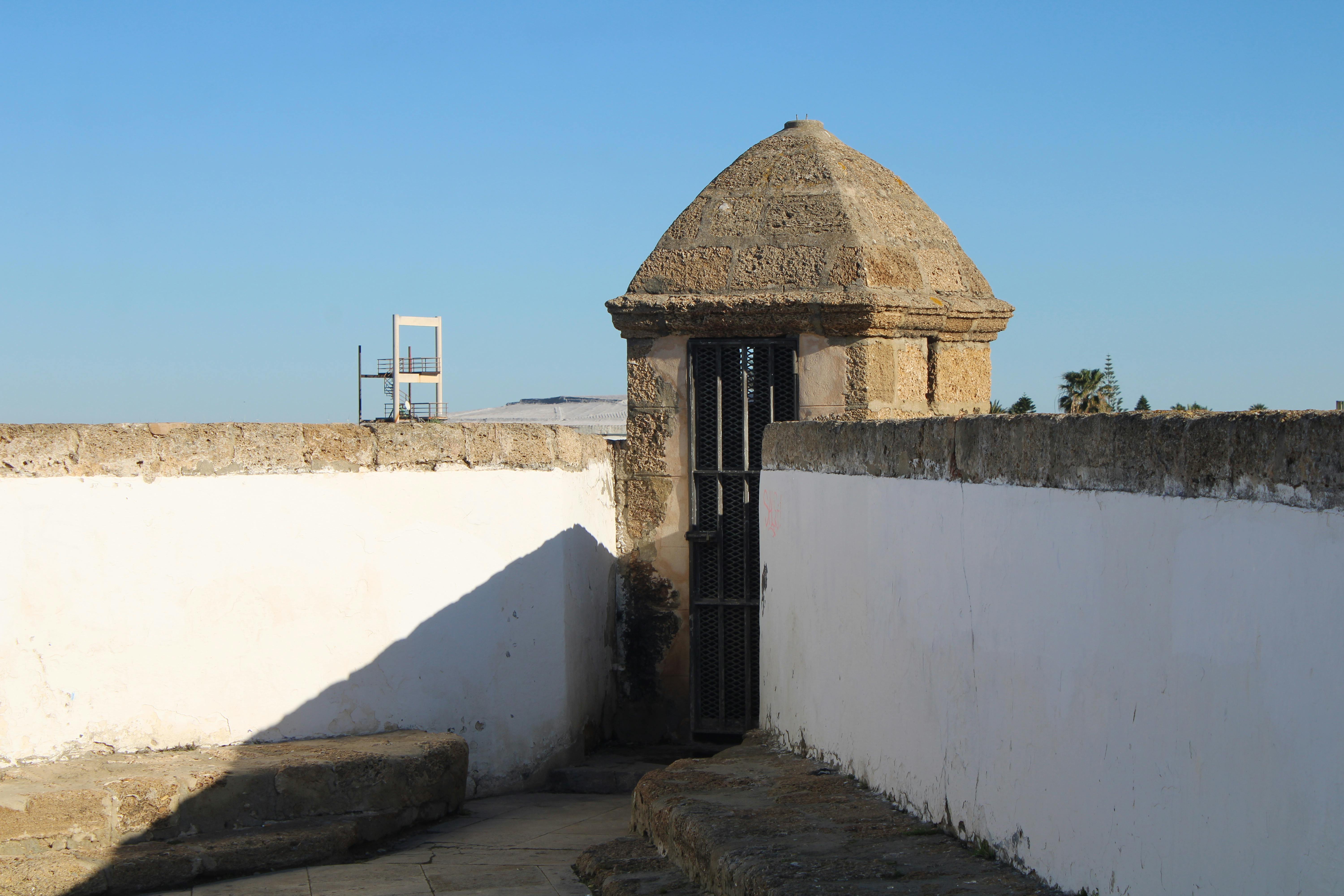 Historical Fortification and Wall · Free Stock Photo