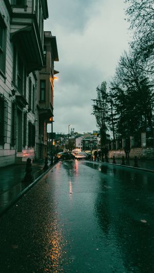 City Street Rain Photos, Download The BEST Free City Street Rain Stock ...
