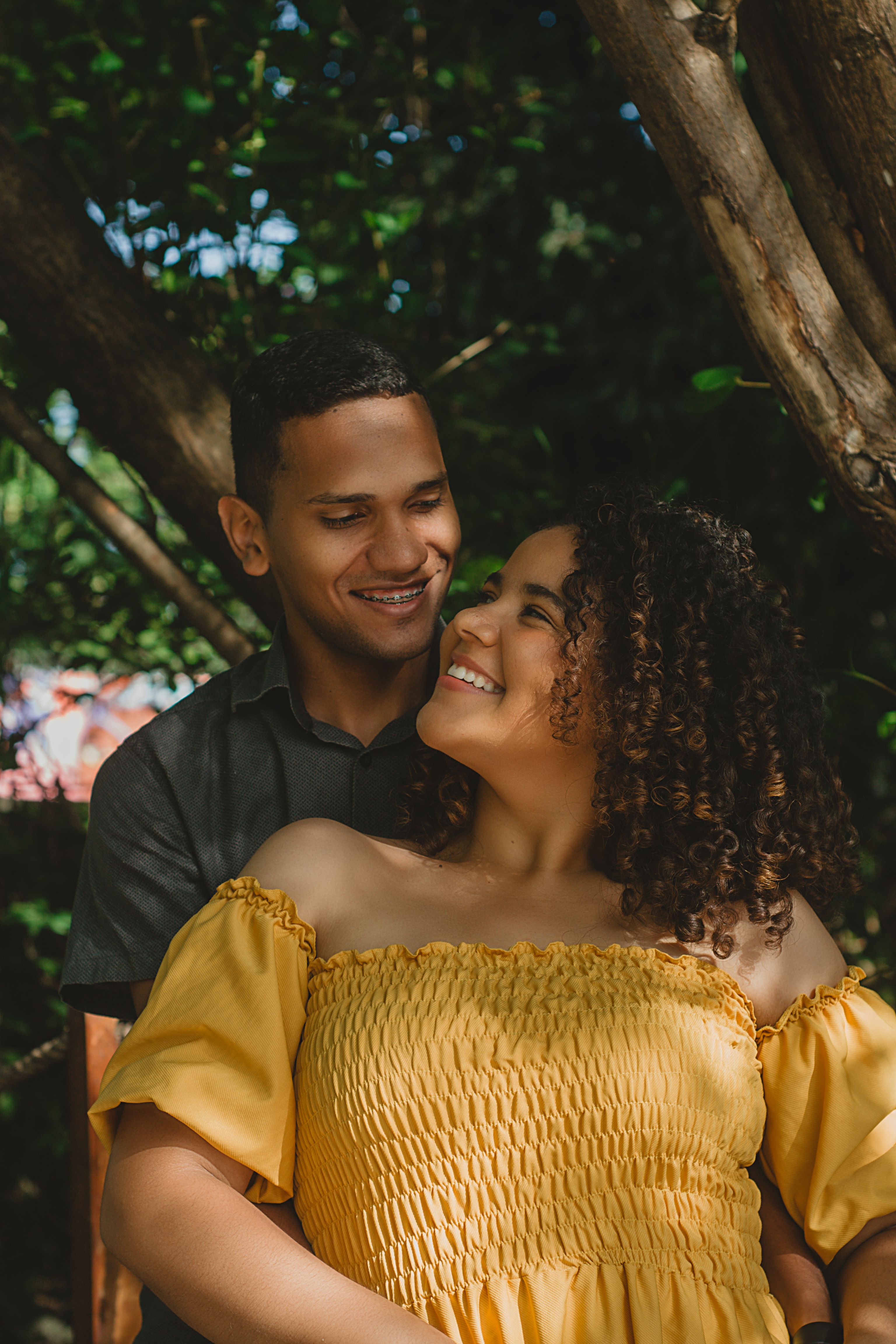 Happy Romantic Couple · Free Stock Photo
