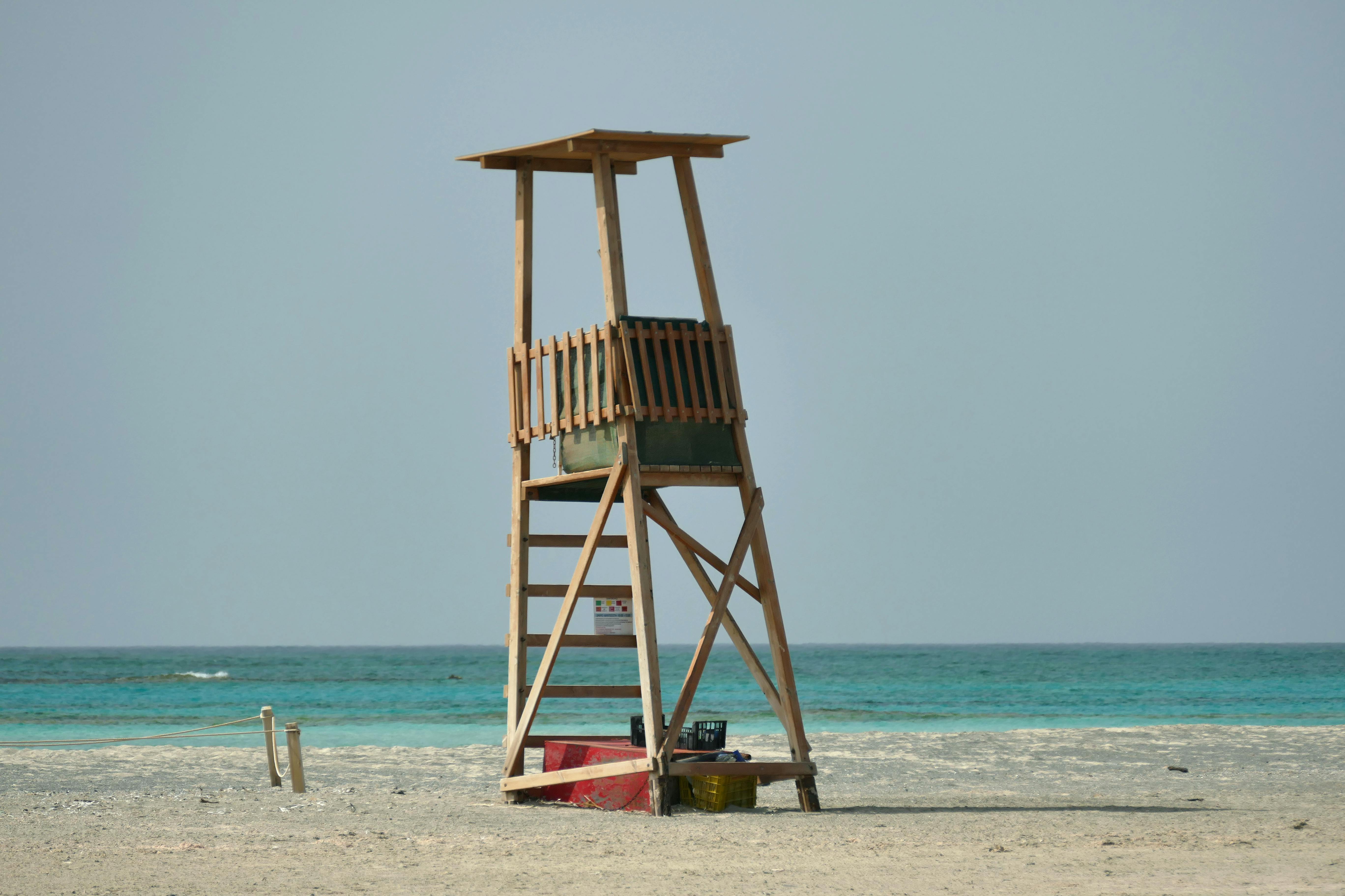 Empty Life Guard Post · Free Stock Photo