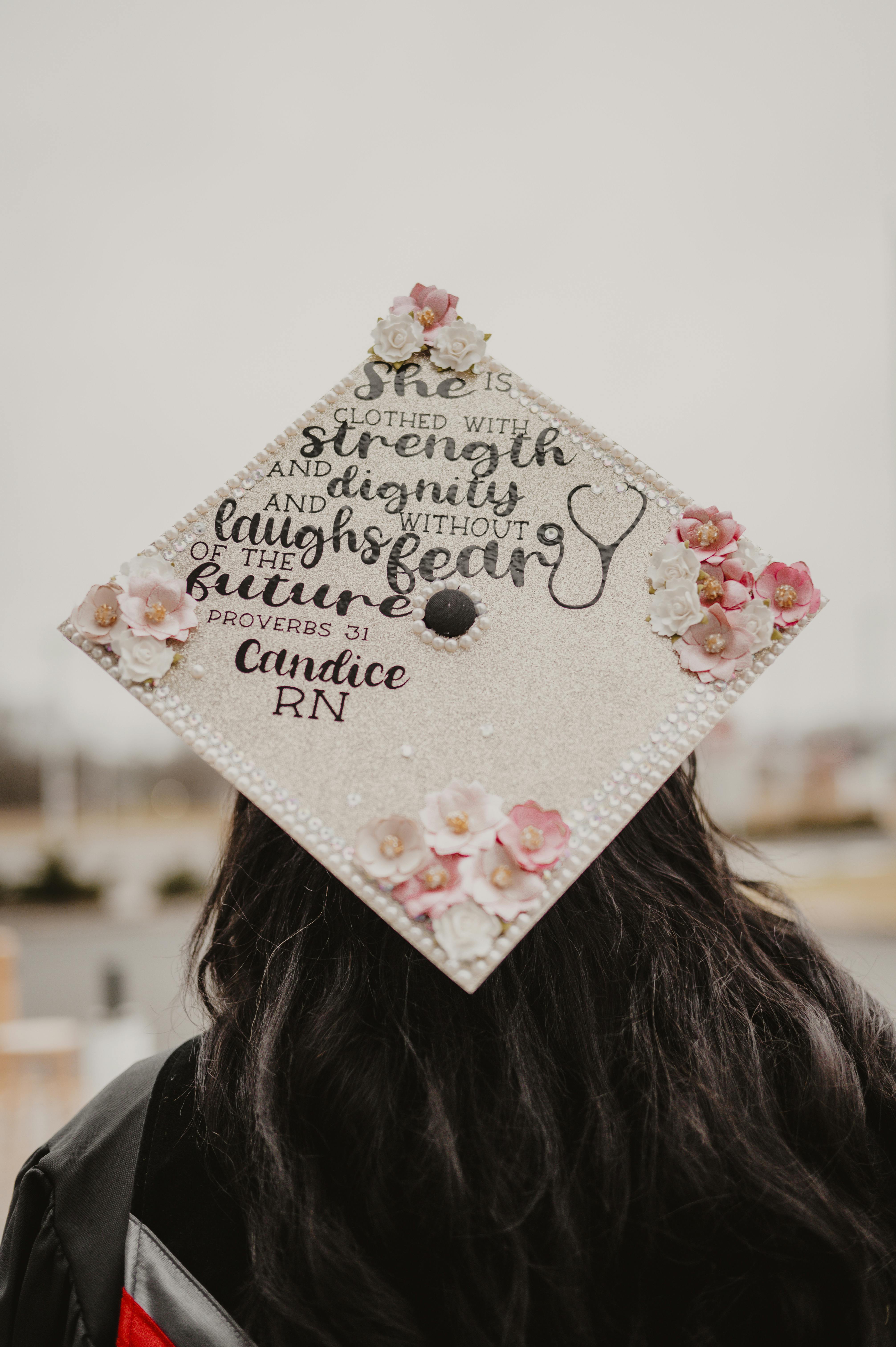 The Eagle Head With A Graduation Cap Photos, Download The BEST Free The ...