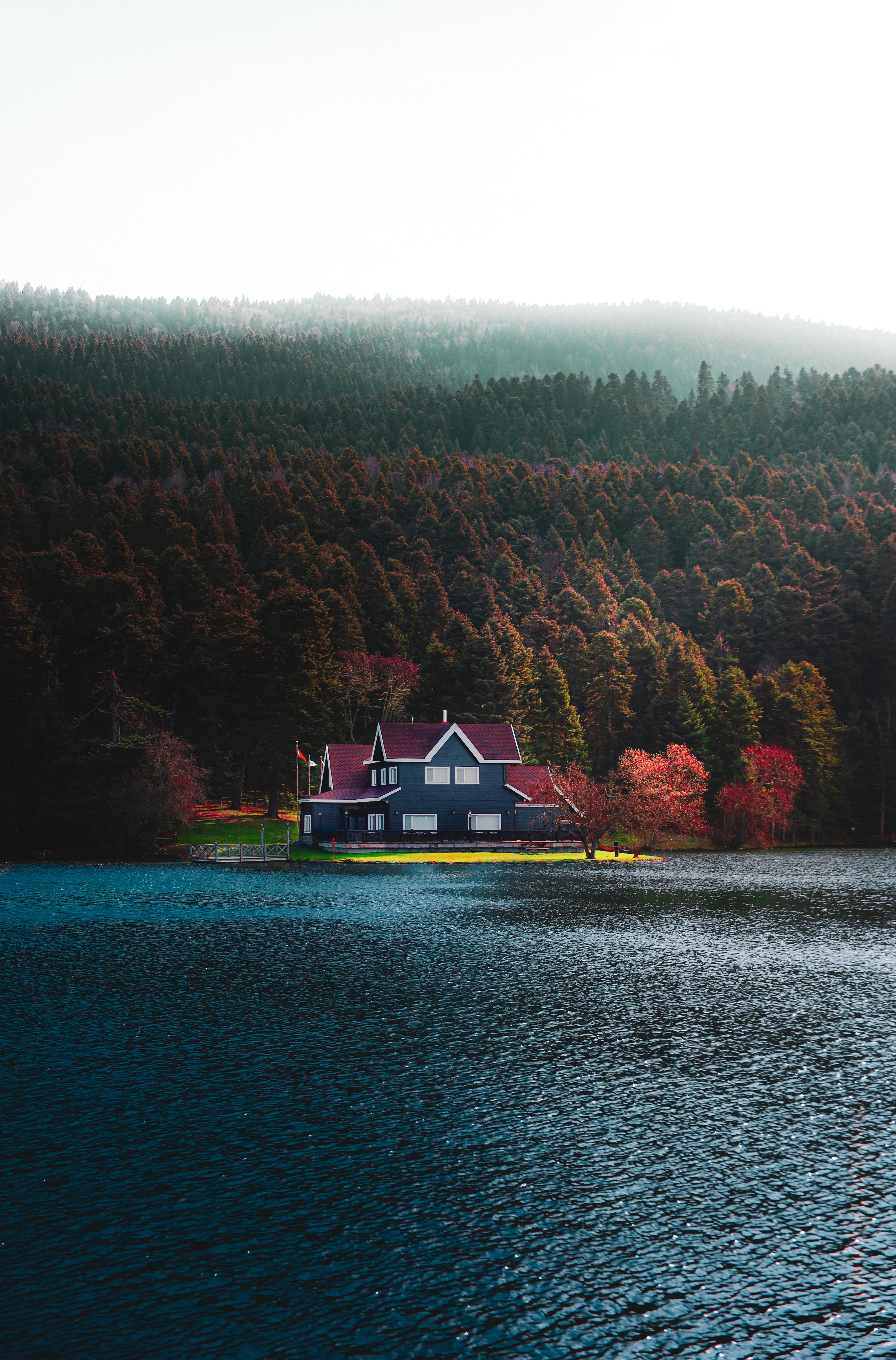 House Under Lake · Free Stock Photo