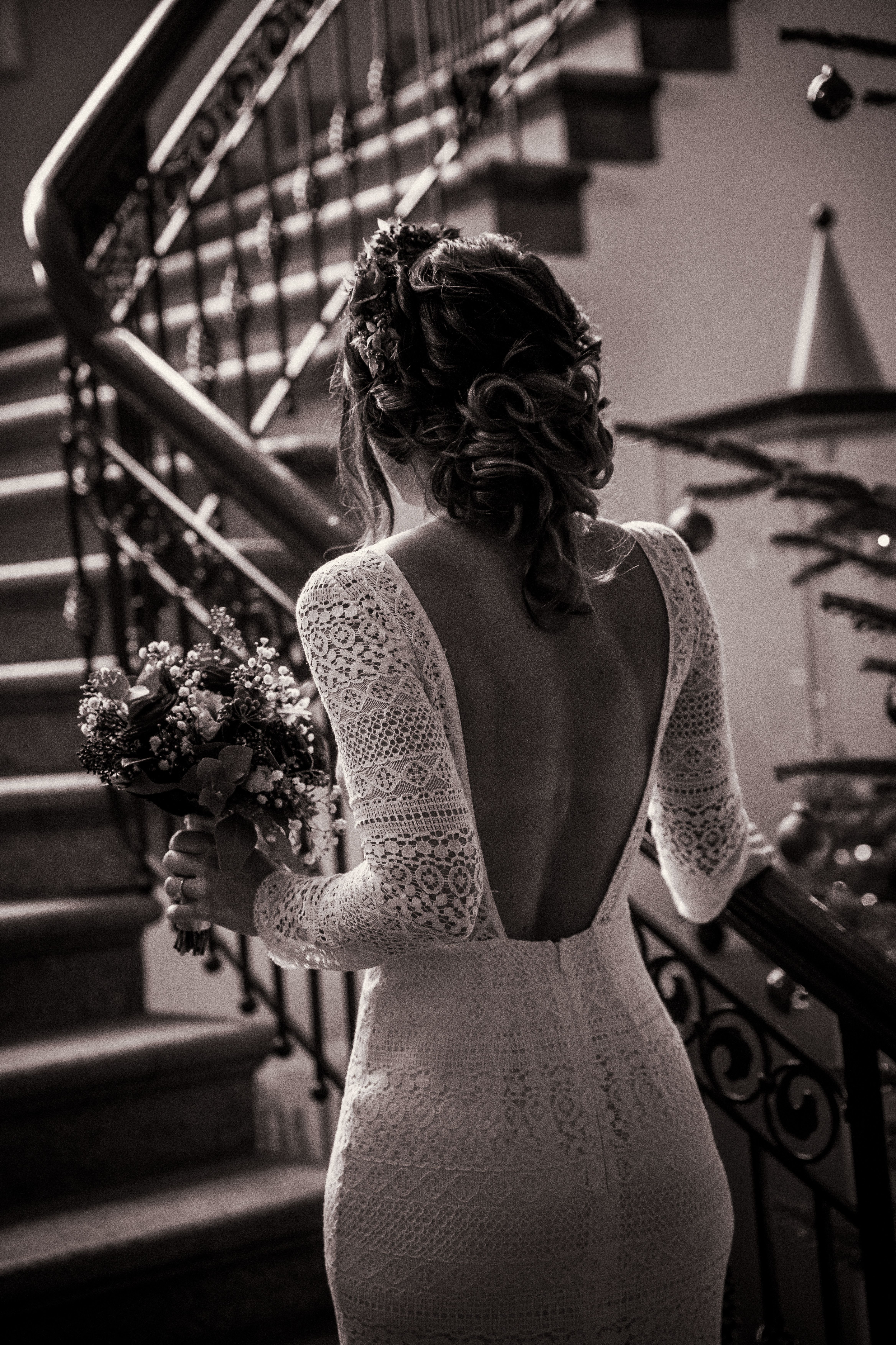 Bride in Beautiful Wedding Dress in Back View · Free Stock Photo