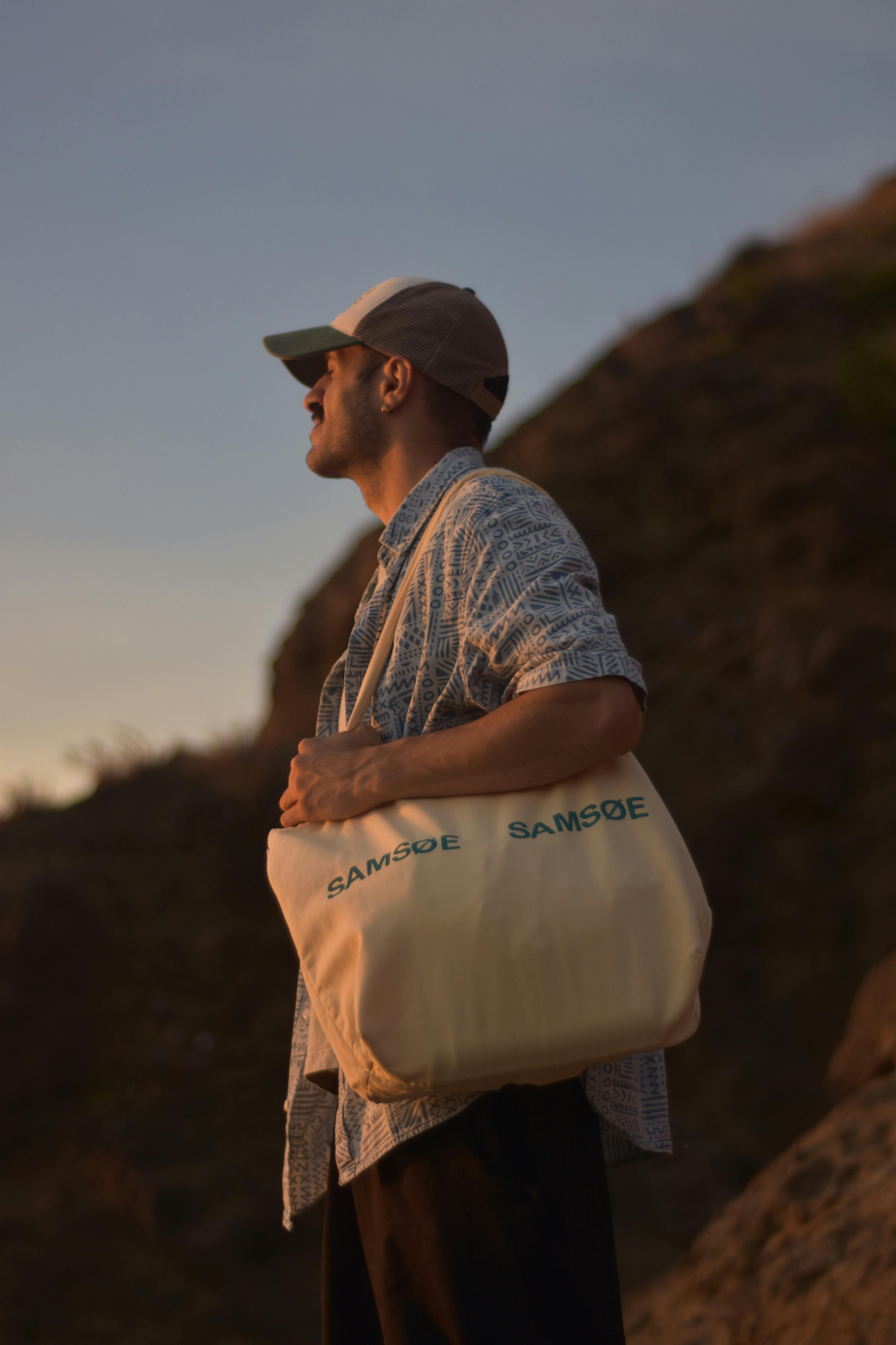 Side View Bag Photos, Download The BEST Free Side View Bag Stock Photos ...