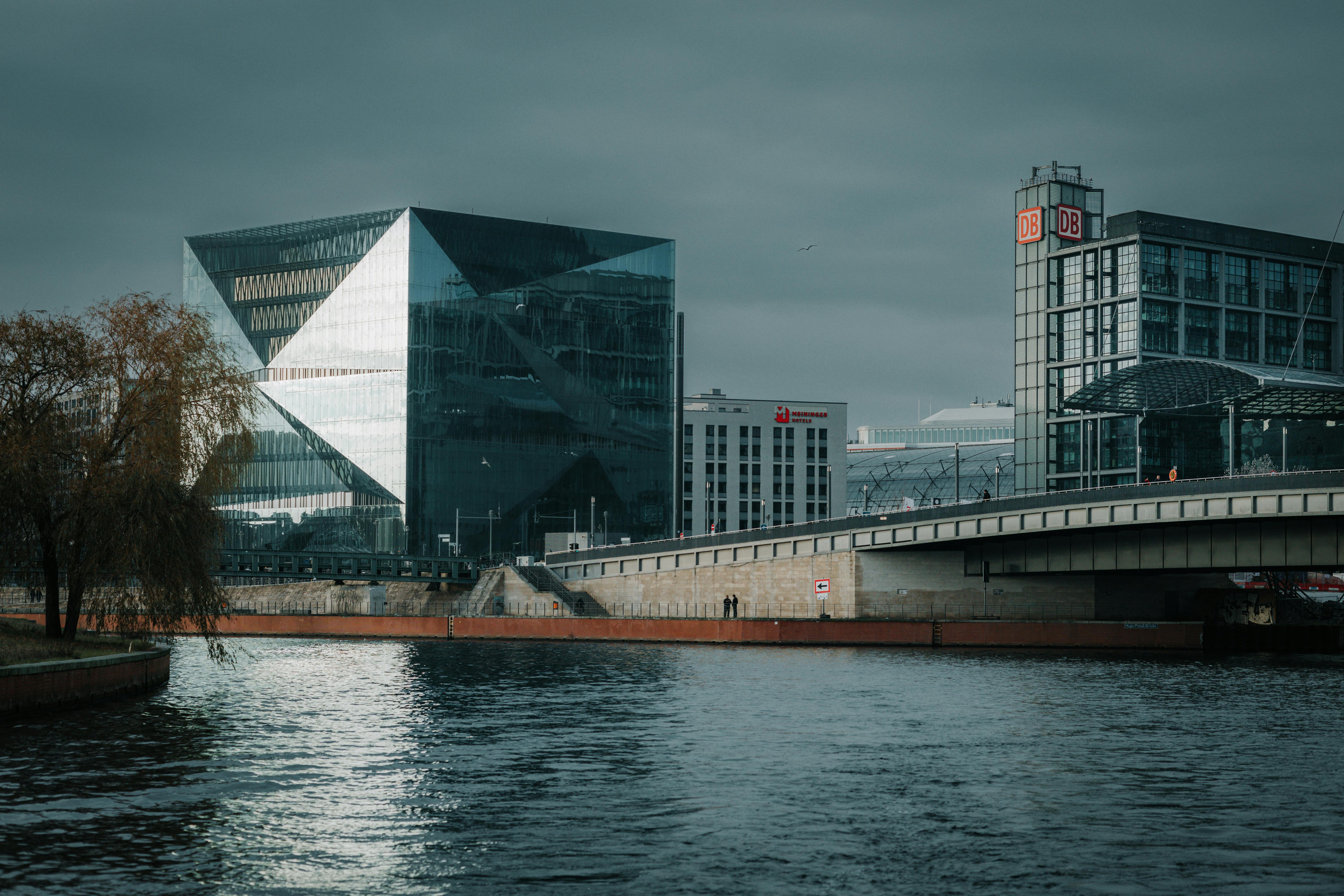 Office Buildings Overlooking a River · Free Stock Photo