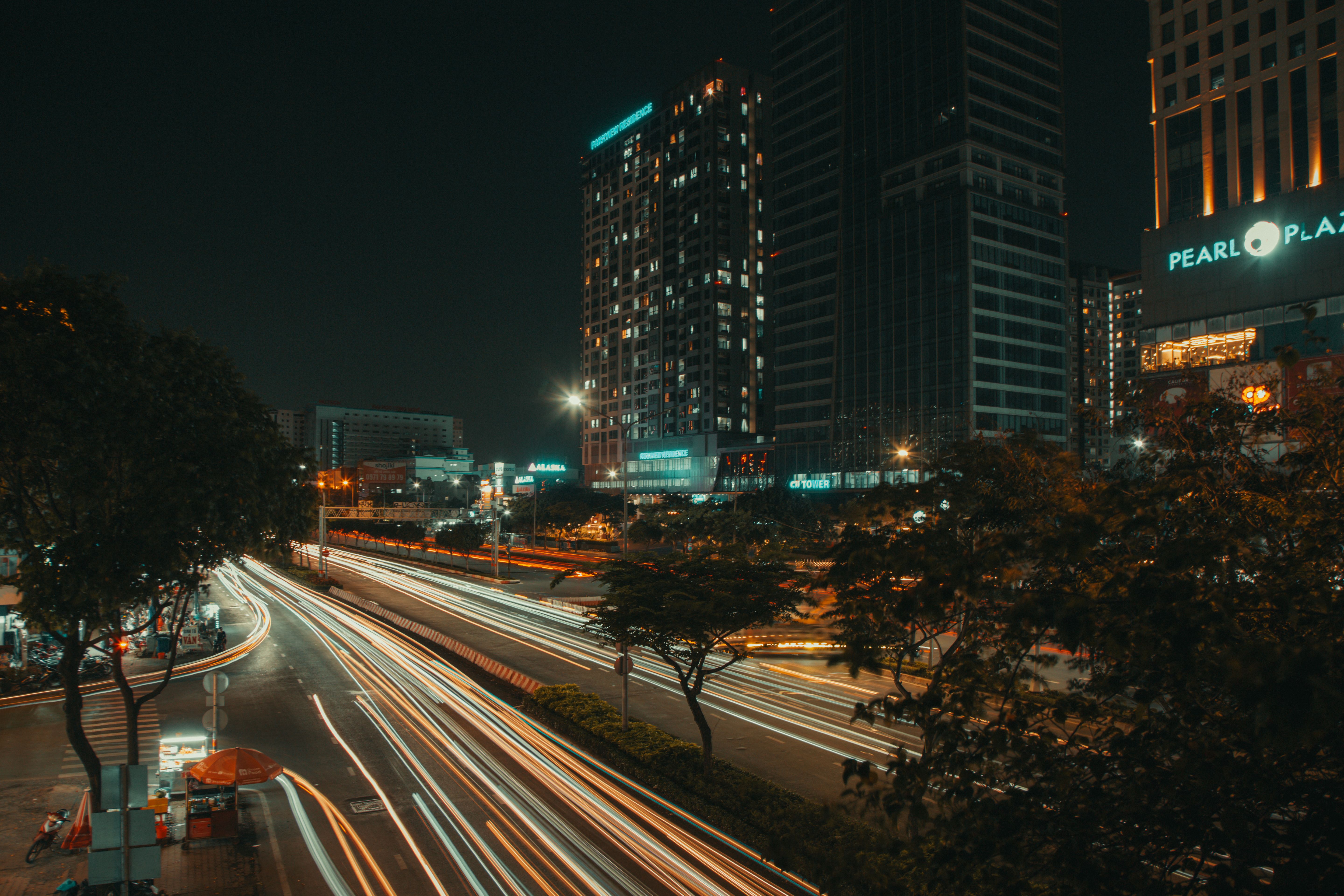 View of City Street at Night · Free Stock Photo