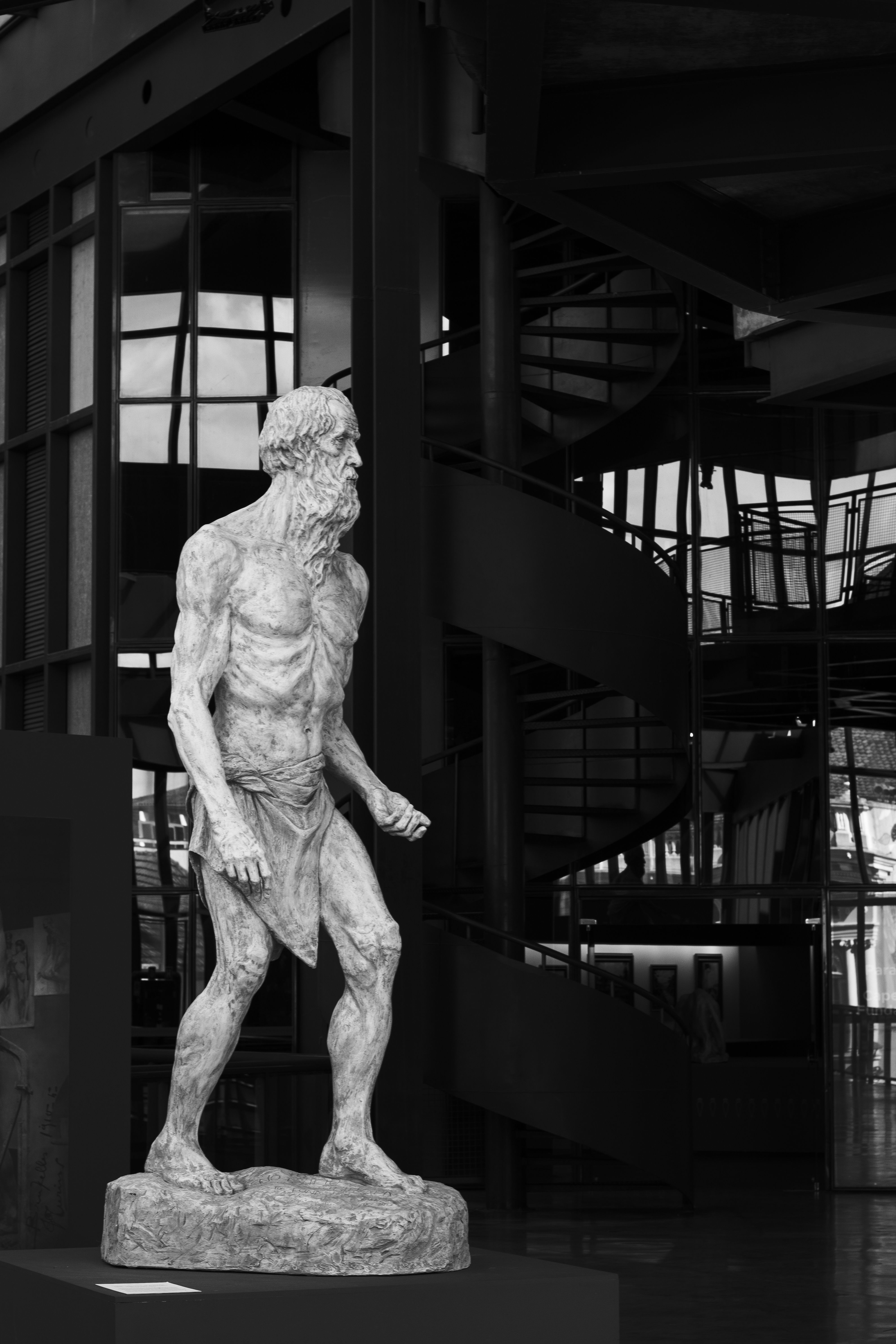 Greek Statue Inside Room · Free Stock Photo