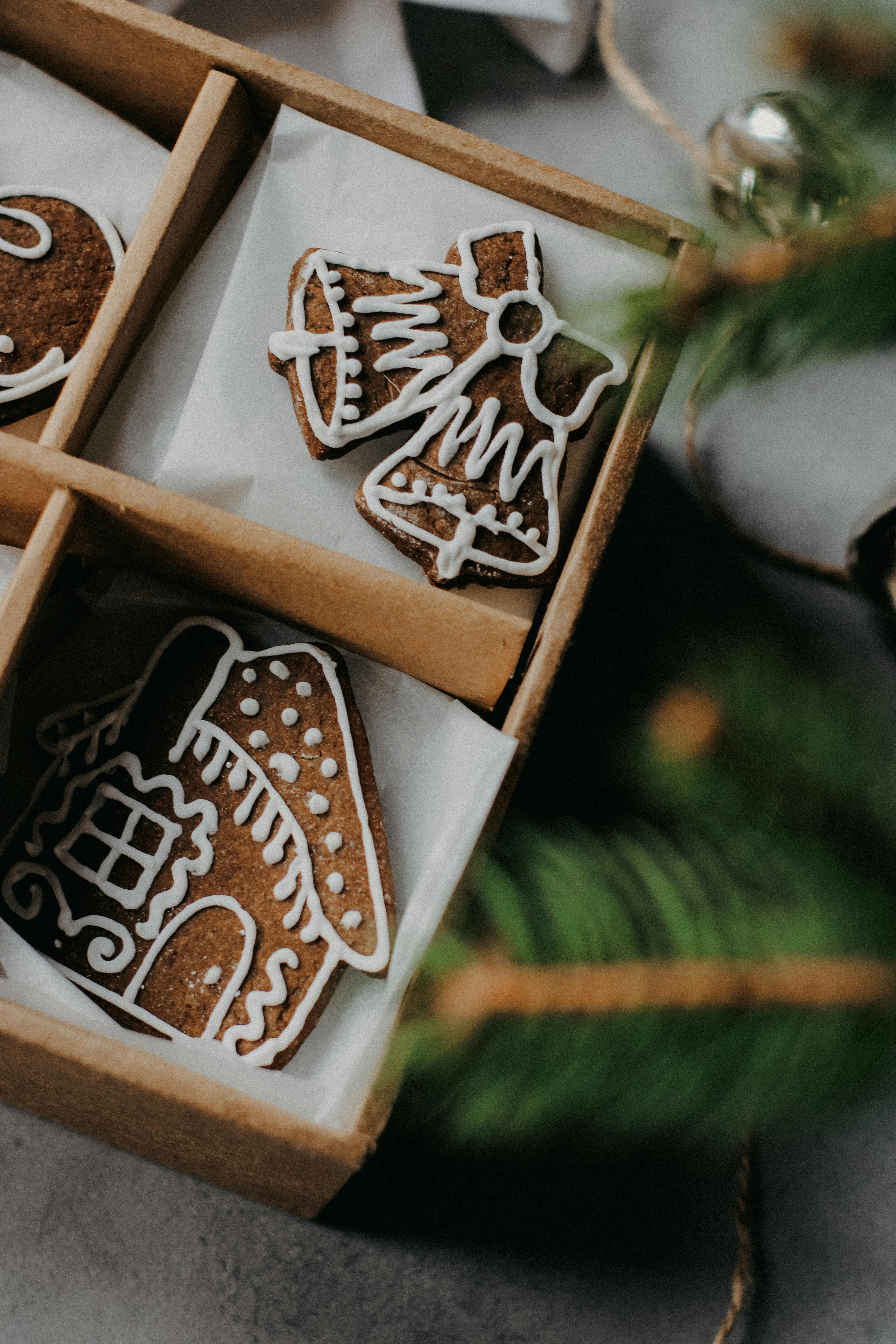 Closeup of Christmas Gingerbread in a Box · Free Stock Photo