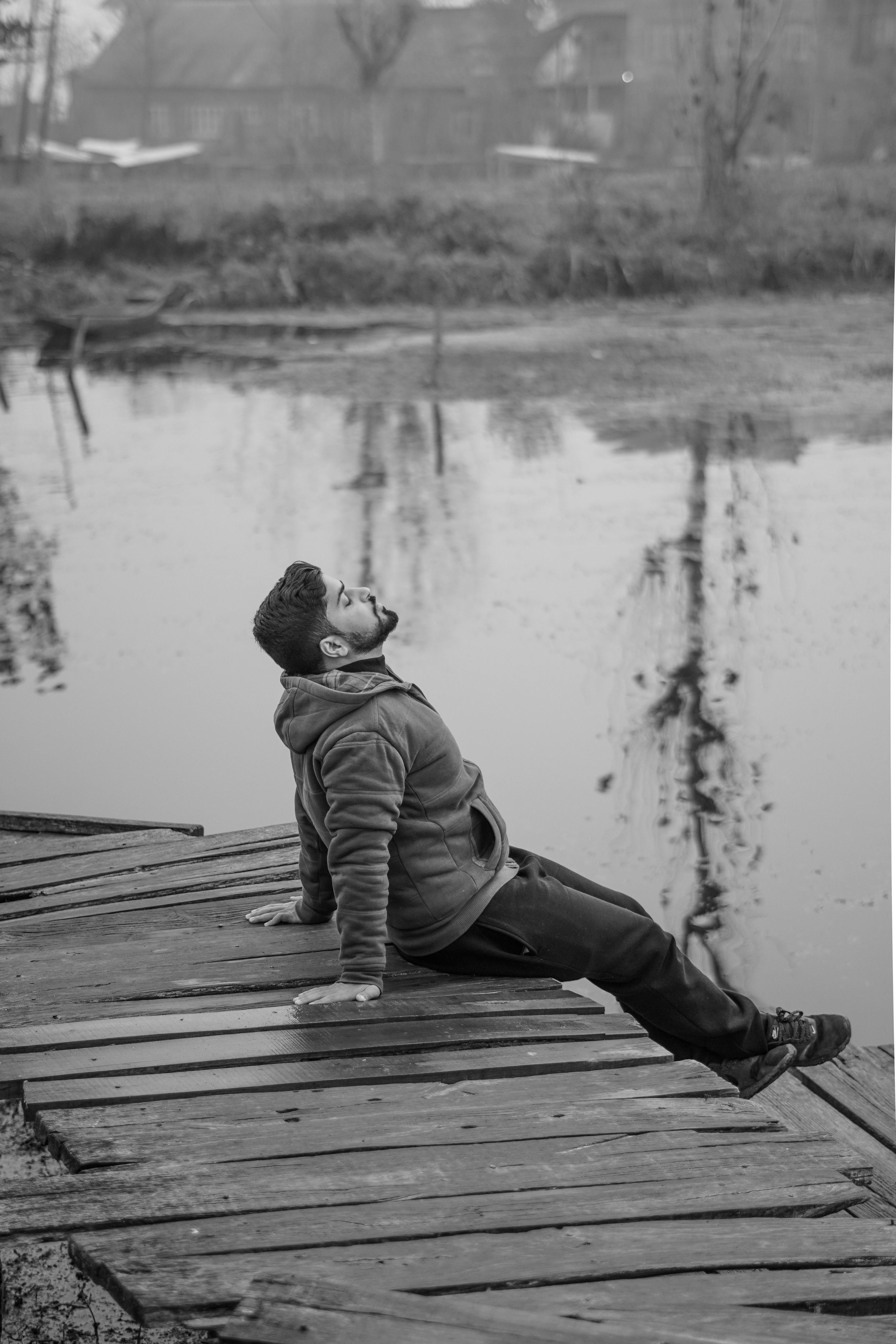 Someone Alone Photos, Download The BEST Free Someone Alone Stock Photos ...