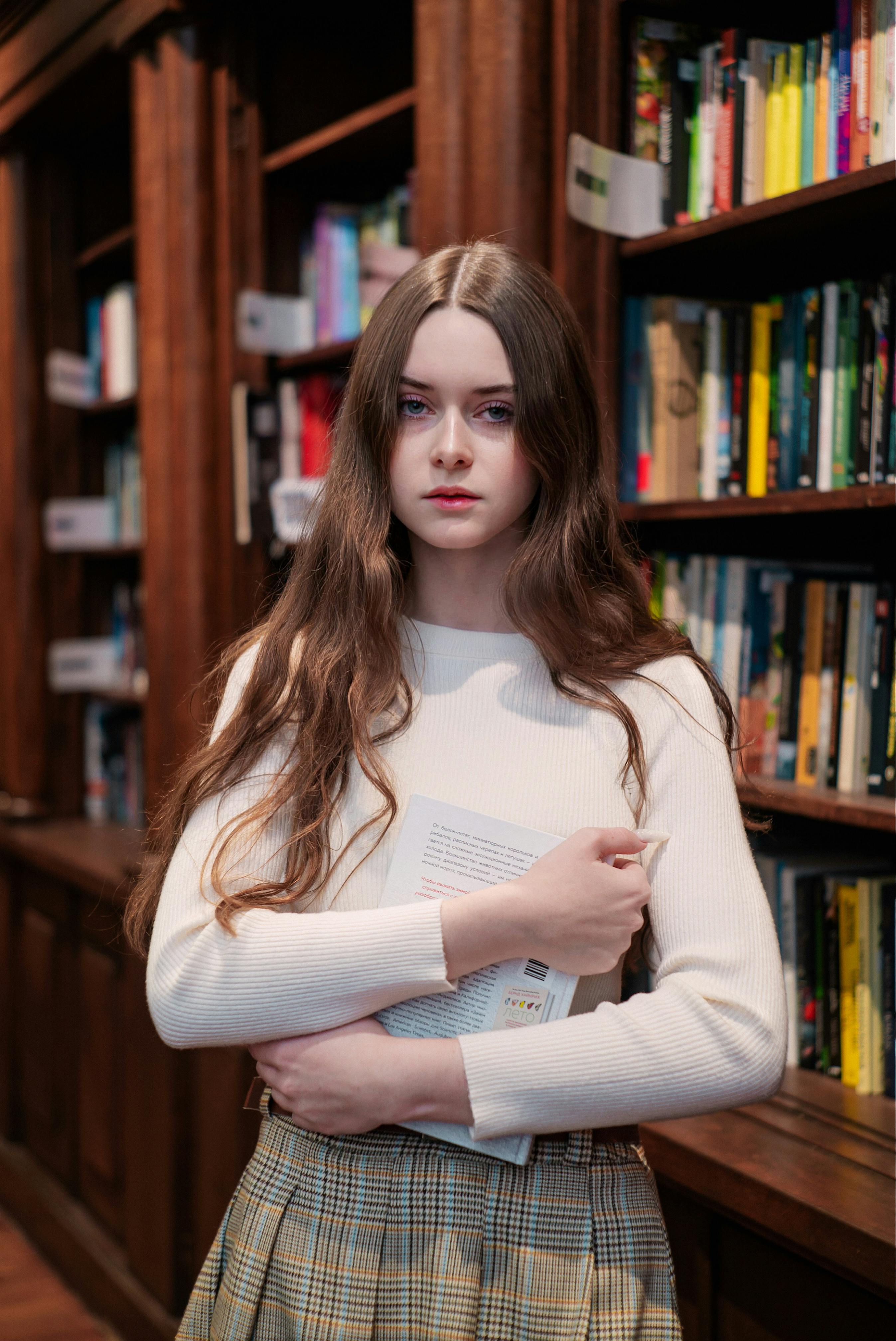 Library Pose Photos, Download The BEST Free Library Pose Stock Photos ...