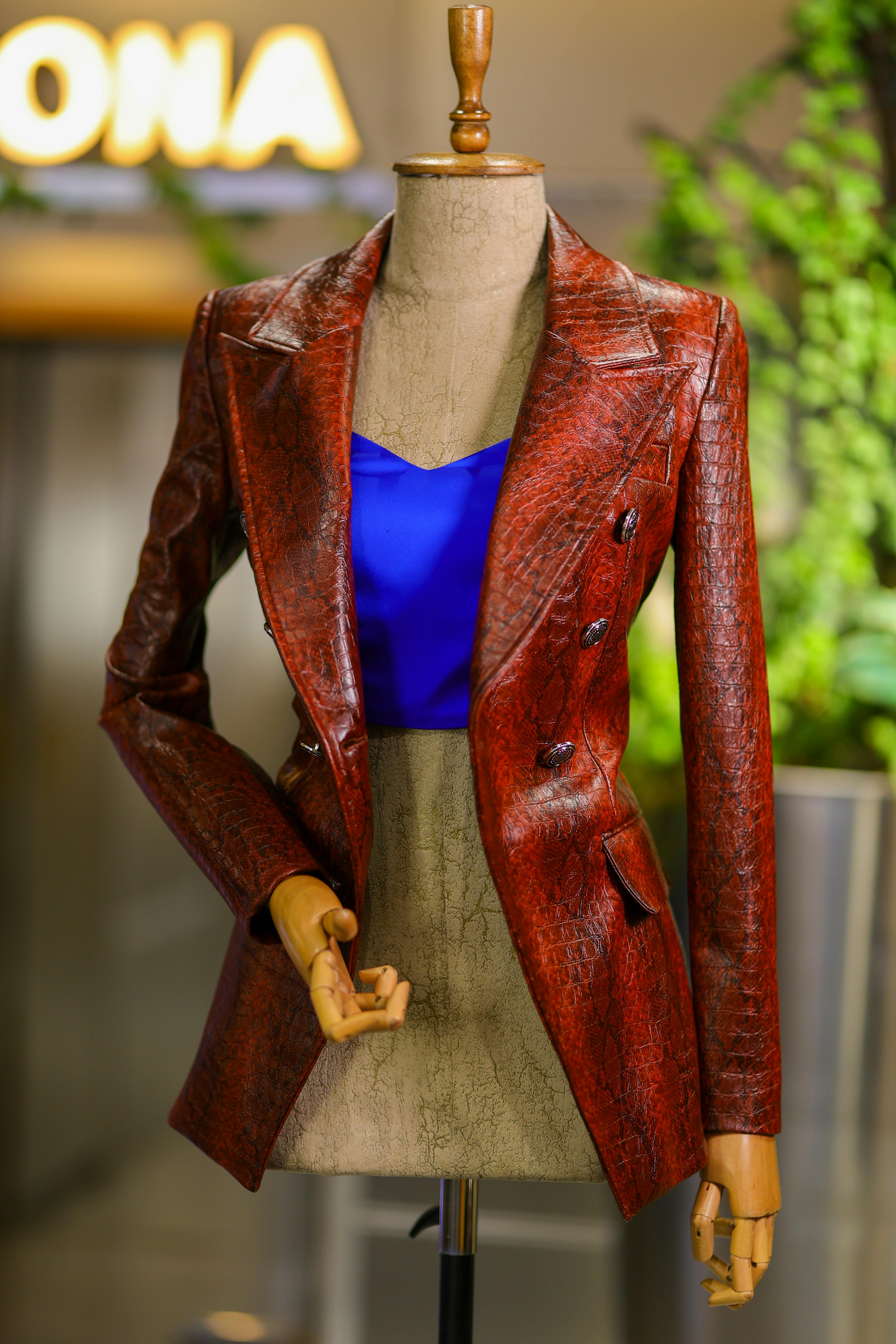 A Womans Blazer on a Mannequin · Free Stock Photo