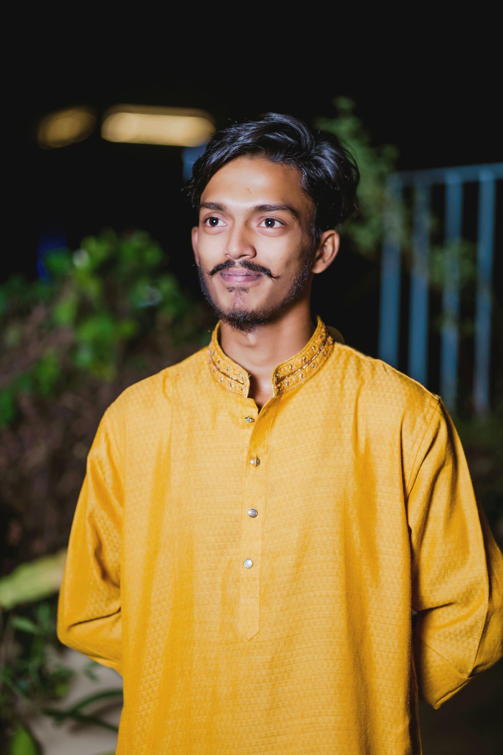 Men Wearing Yellow Tee Shirt Photos, Download The BEST Free Men Wearing ...