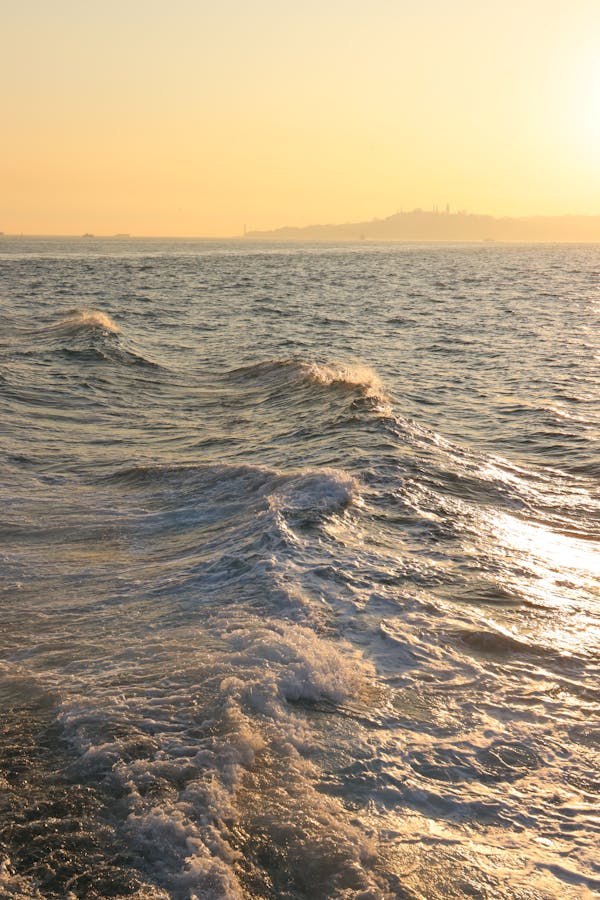 Heat Wave Photos, Download The BEST Free Heat Wave Stock Photos & HD Images