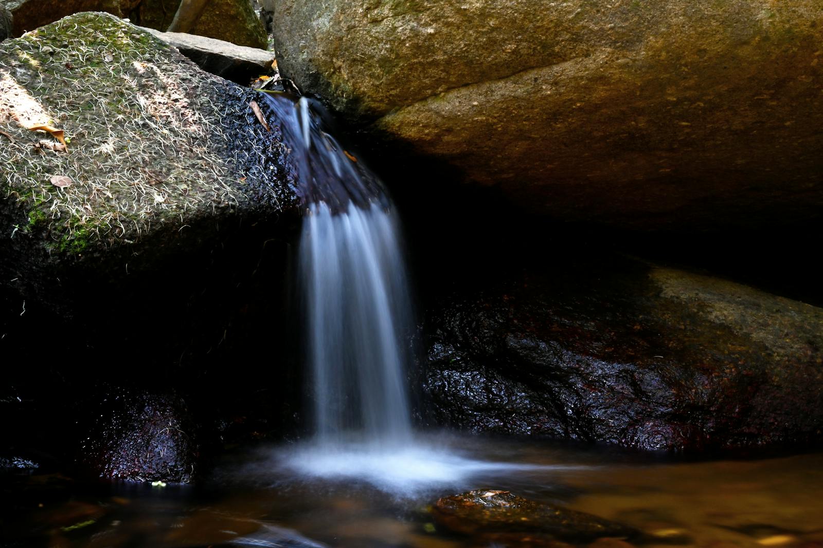 Small Waterfall Photos, Download The BEST Free Small Waterfall Stock ...