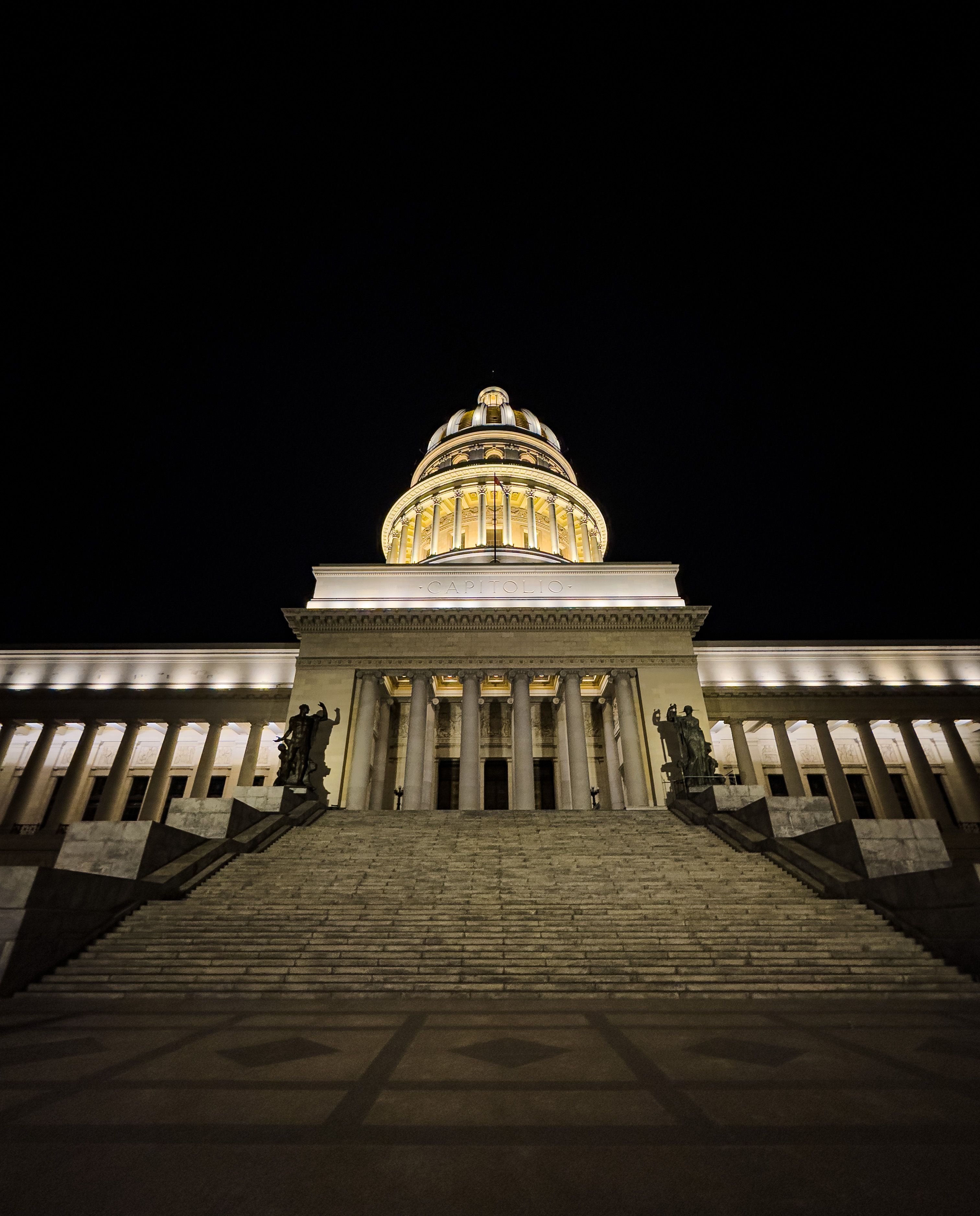National Capitol of Cuba at Night · Free Stock Photo
