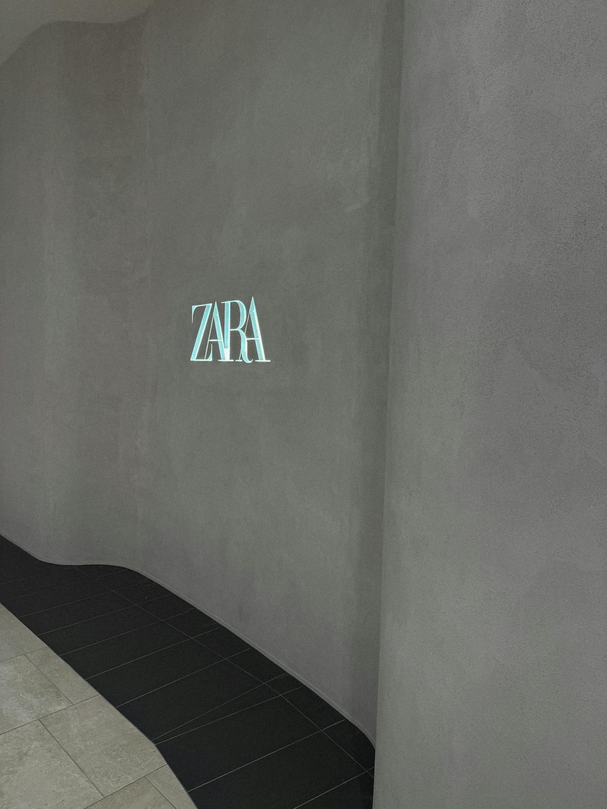 Zara Brand Logo Photos, Download The BEST Free Zara Brand Logo Stock ...