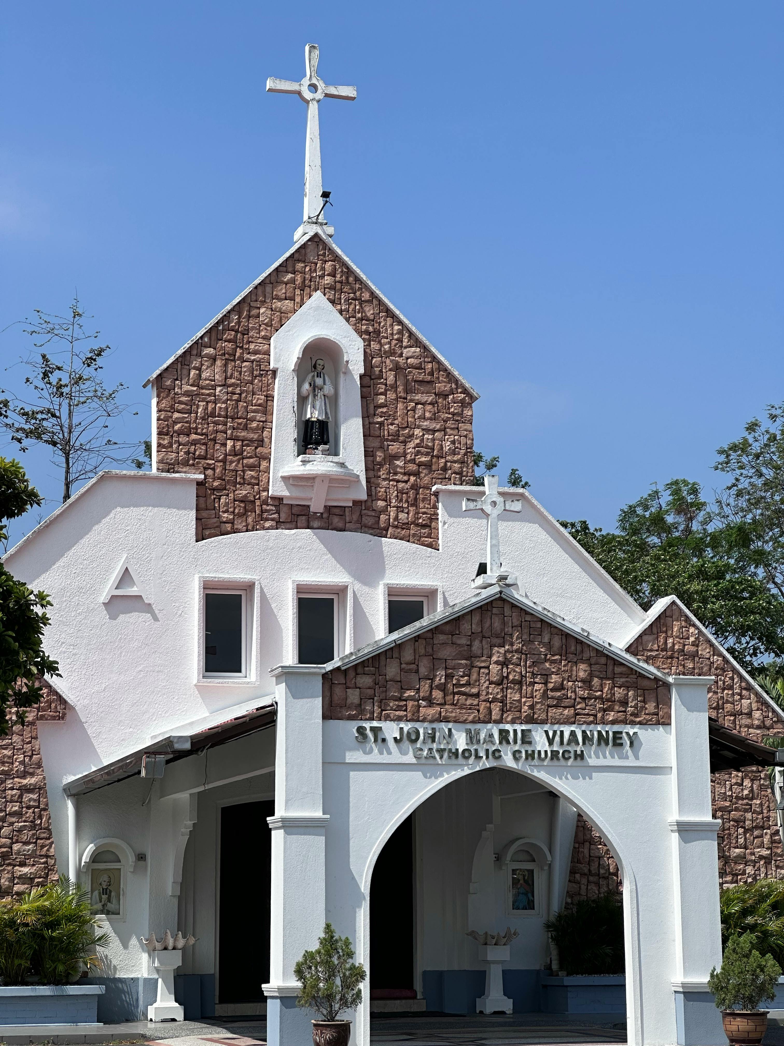 Small Church Building against Blue Sky · Free Stock Photo