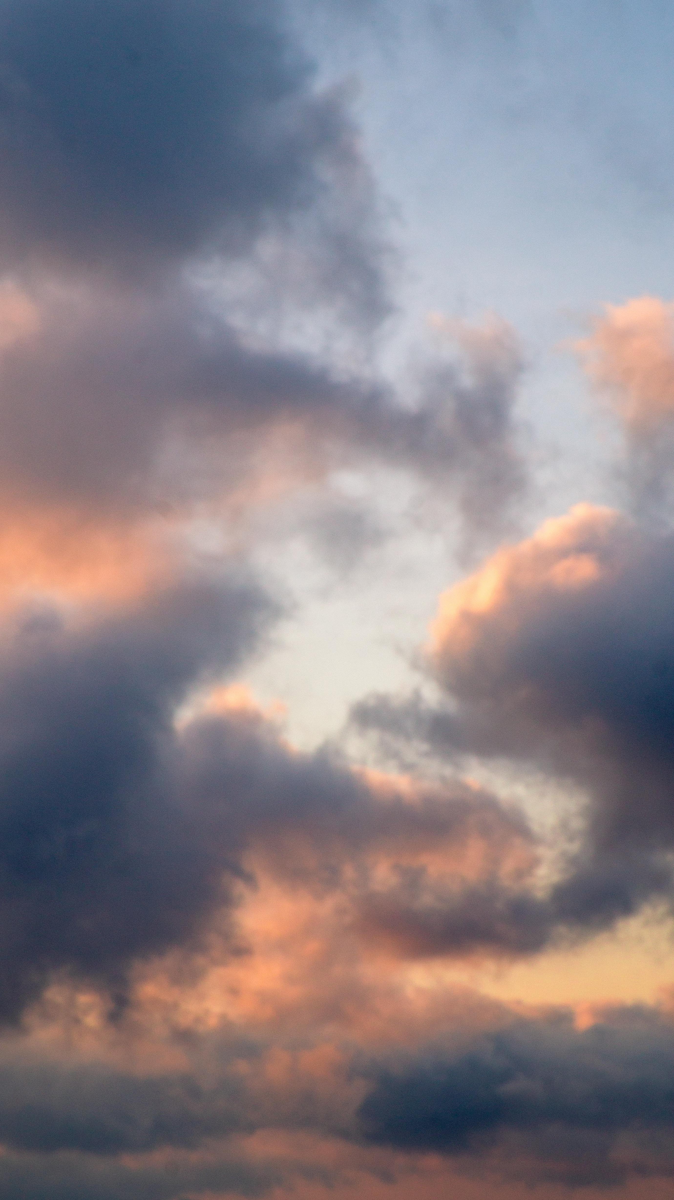 Potrait Subtle Sky · Free Stock Photo