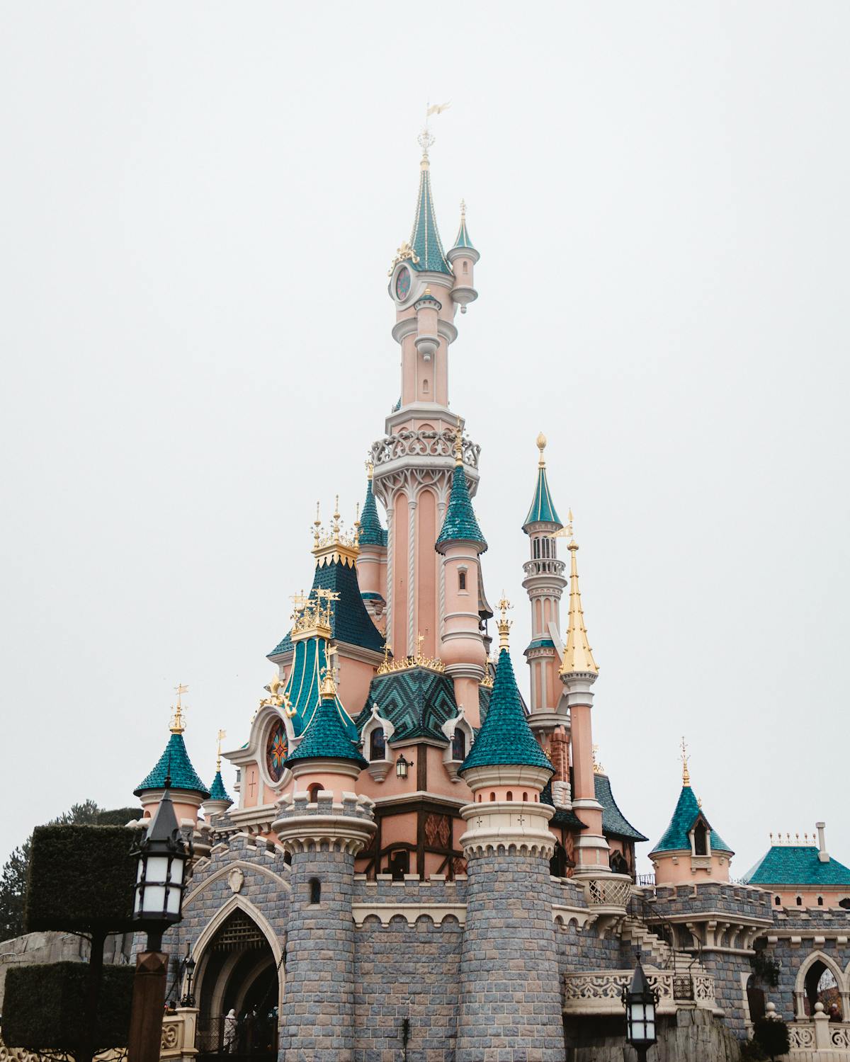 Disney Castle Photos, Download The BEST Free Disney Castle Stock Photos ...