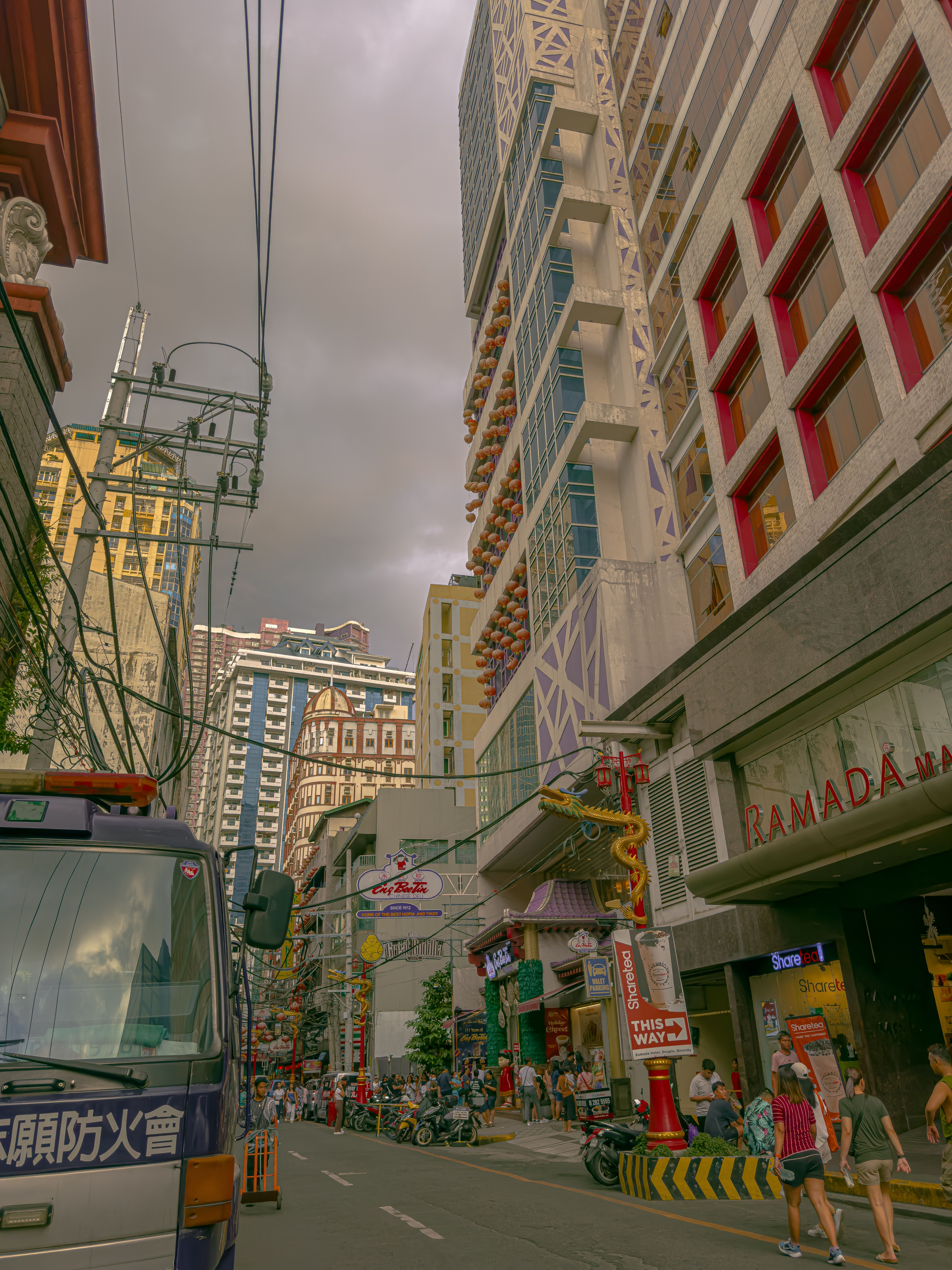 Street and Buildings in City · Free Stock Photo
