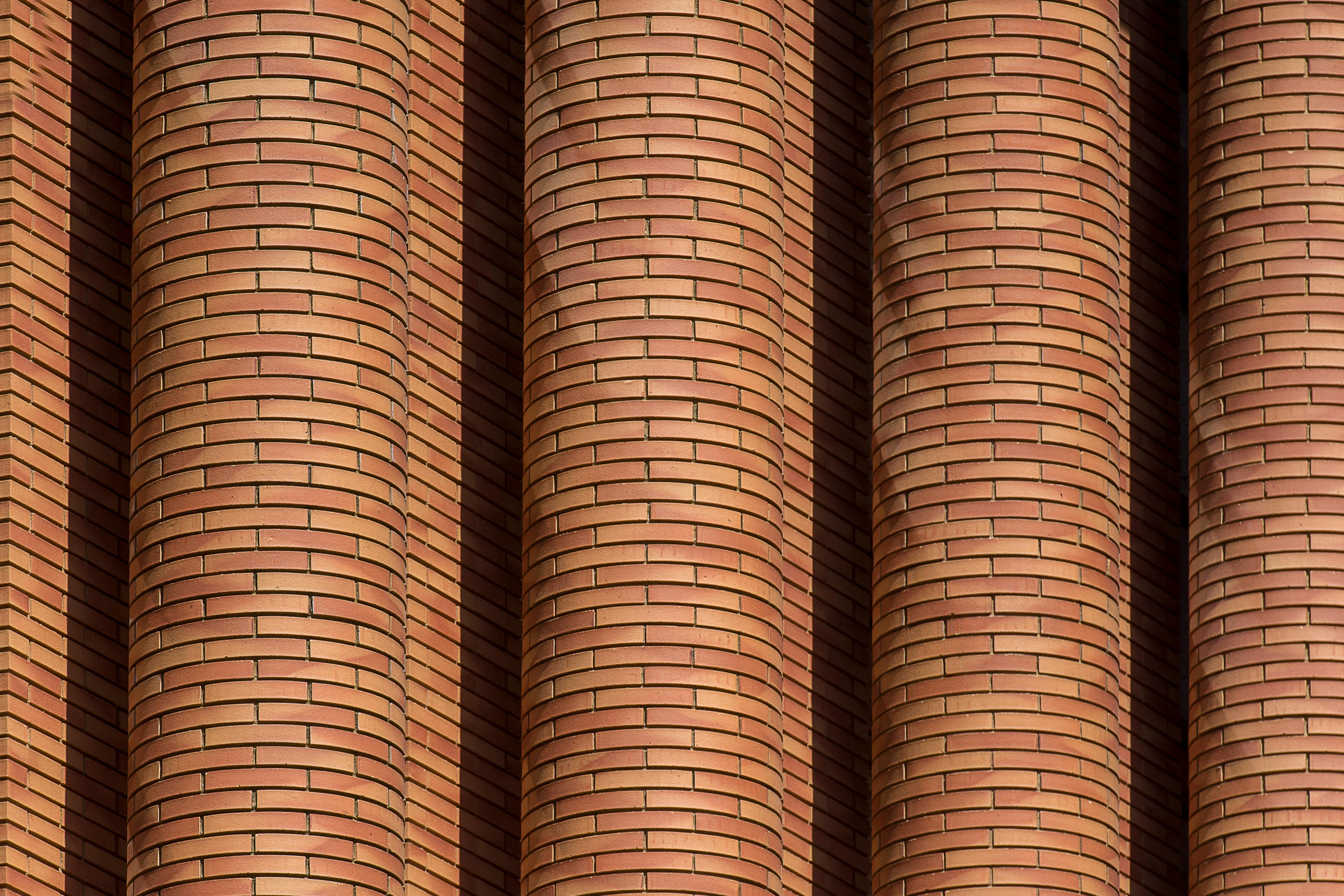 Wall and Columns in Clinker Bricks · Free Stock Photo