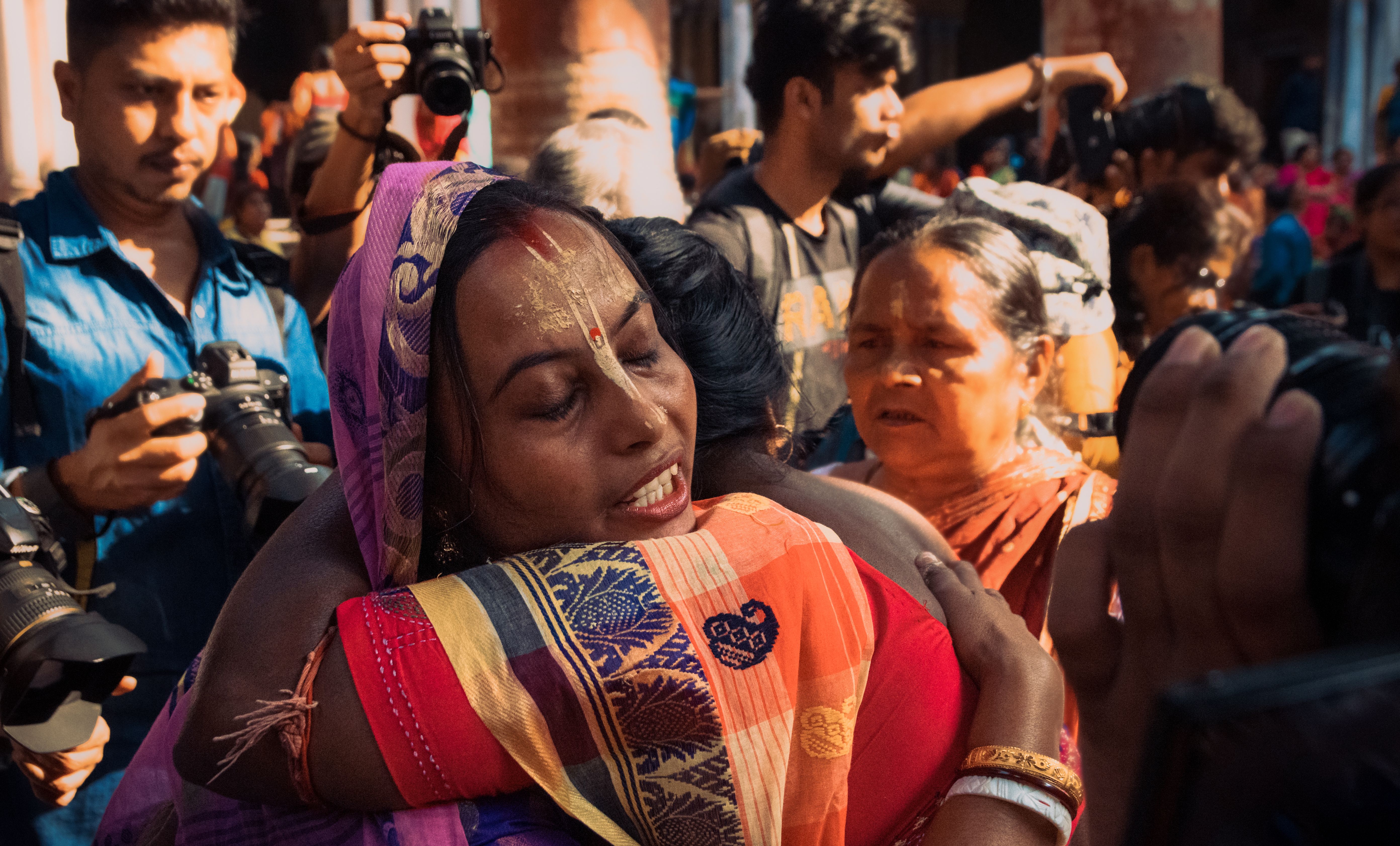 Hug Day India Photos, Download The BEST Free Hug Day India Stock Photos ...