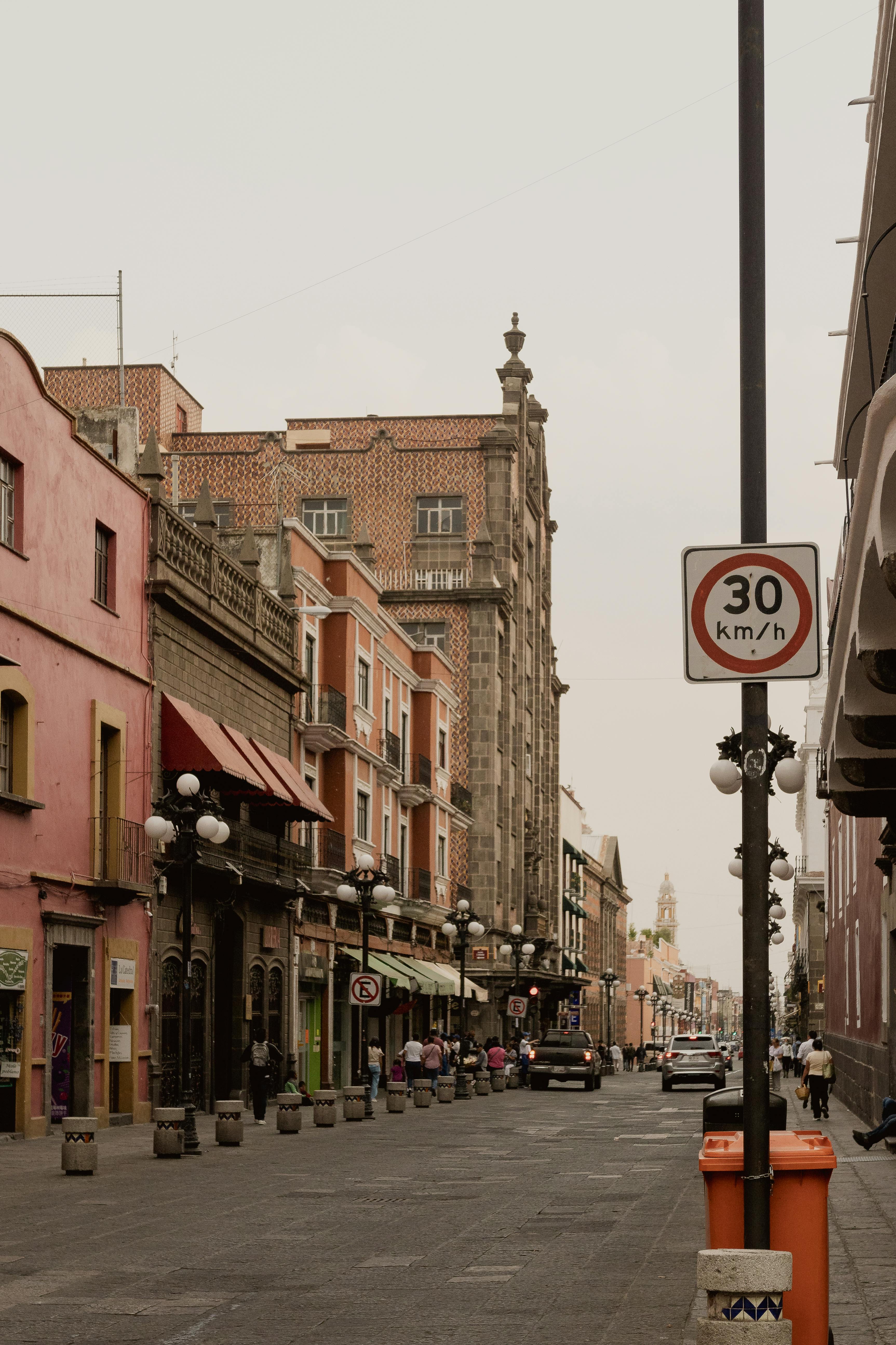 Speed Limit Sign in Street of Puebla · Free Stock Photo