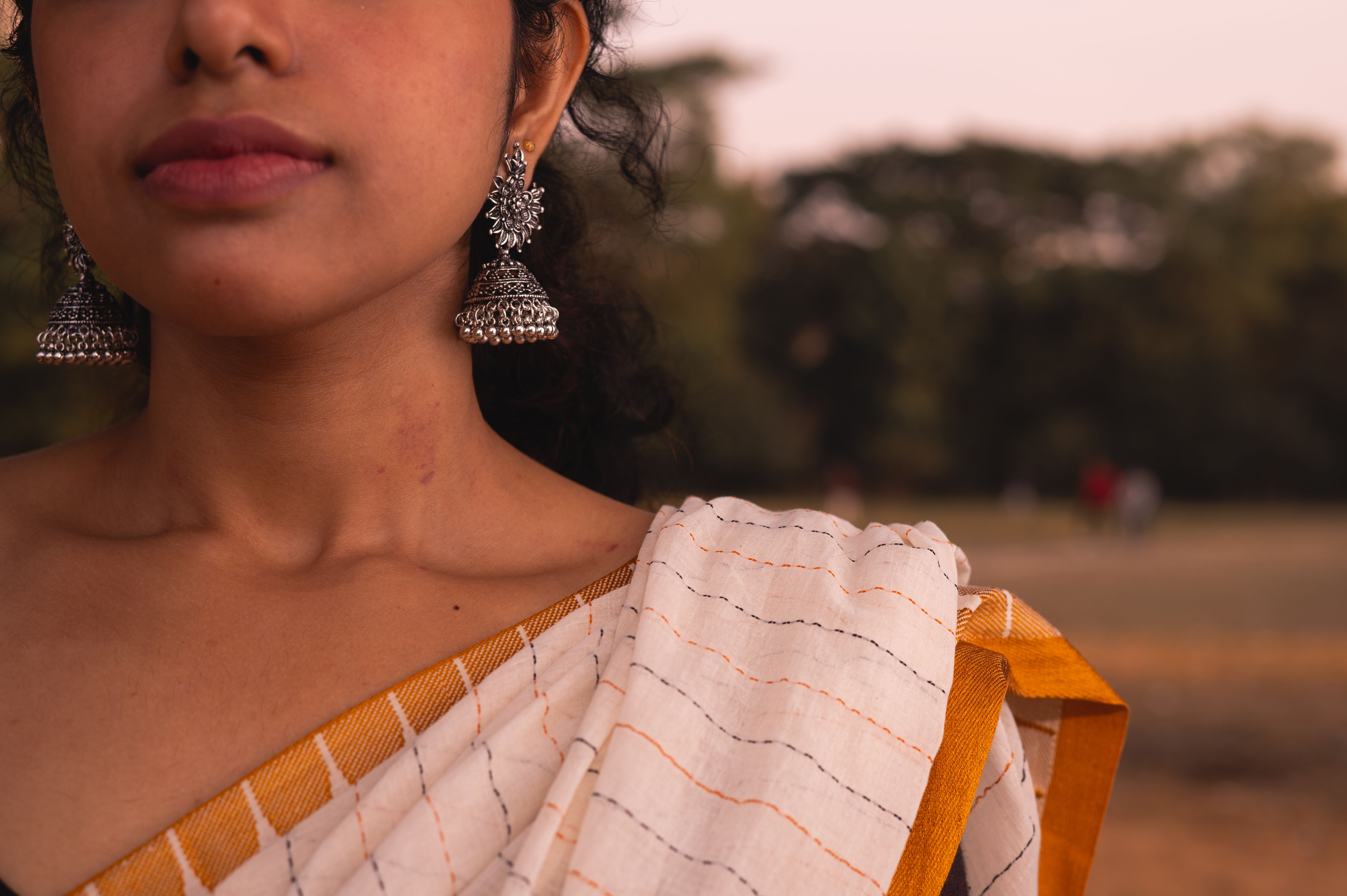 Close-up on Woman Neck · Free Stock Photo