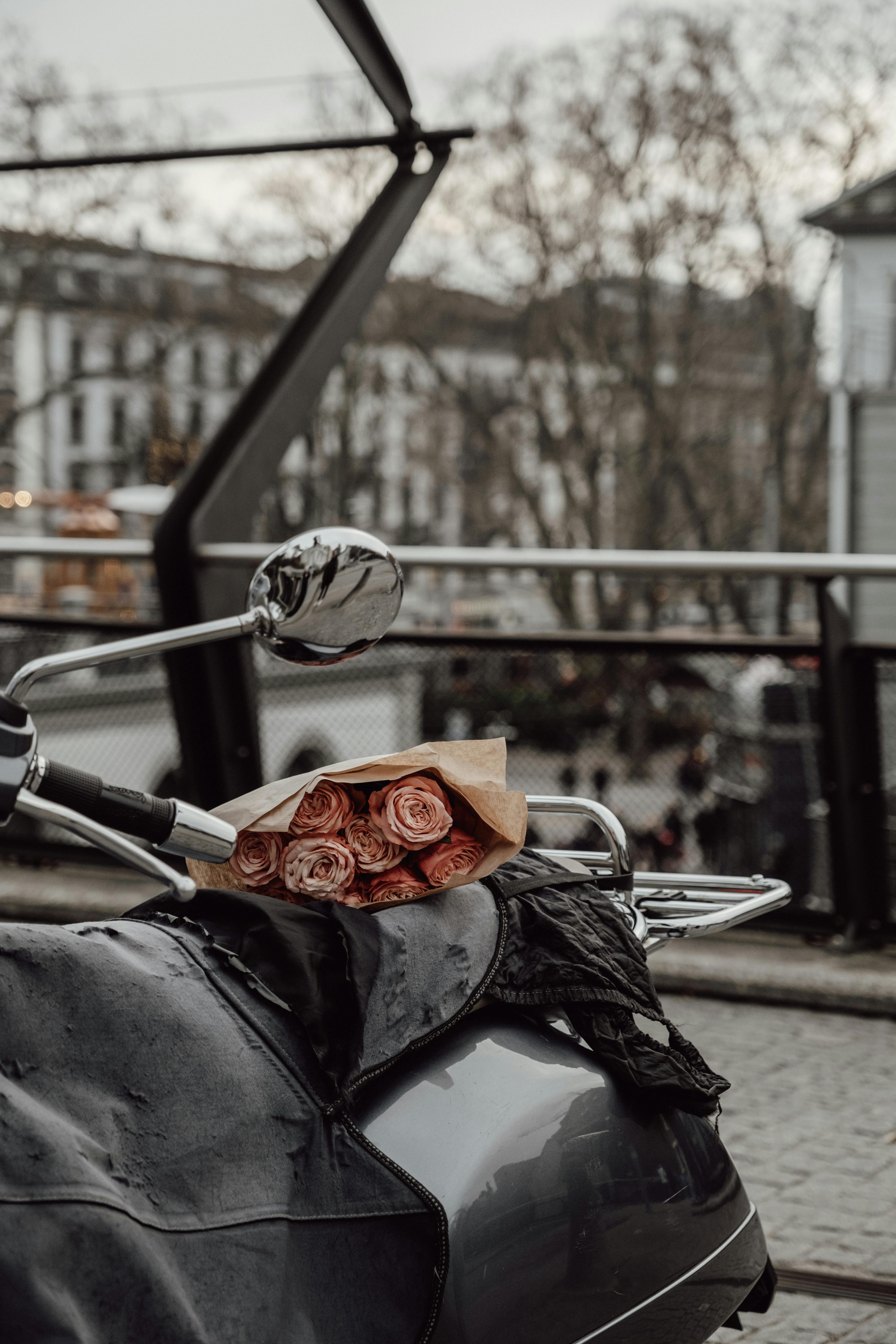Bouquet of Roses on a Motorbike · Free Stock Photo