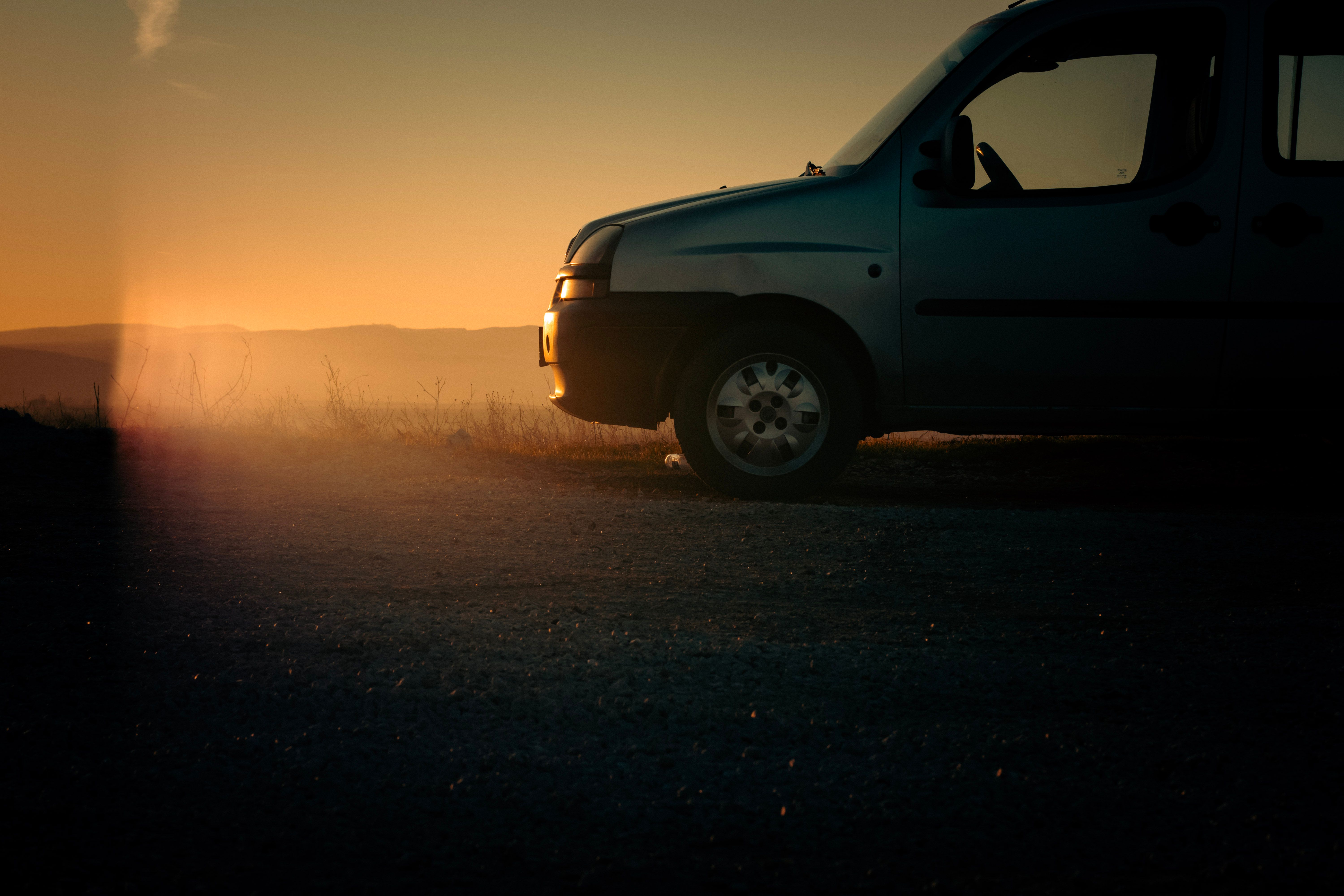 Landscape With Minivan And Sunlight Photos, Download The BEST Free ...