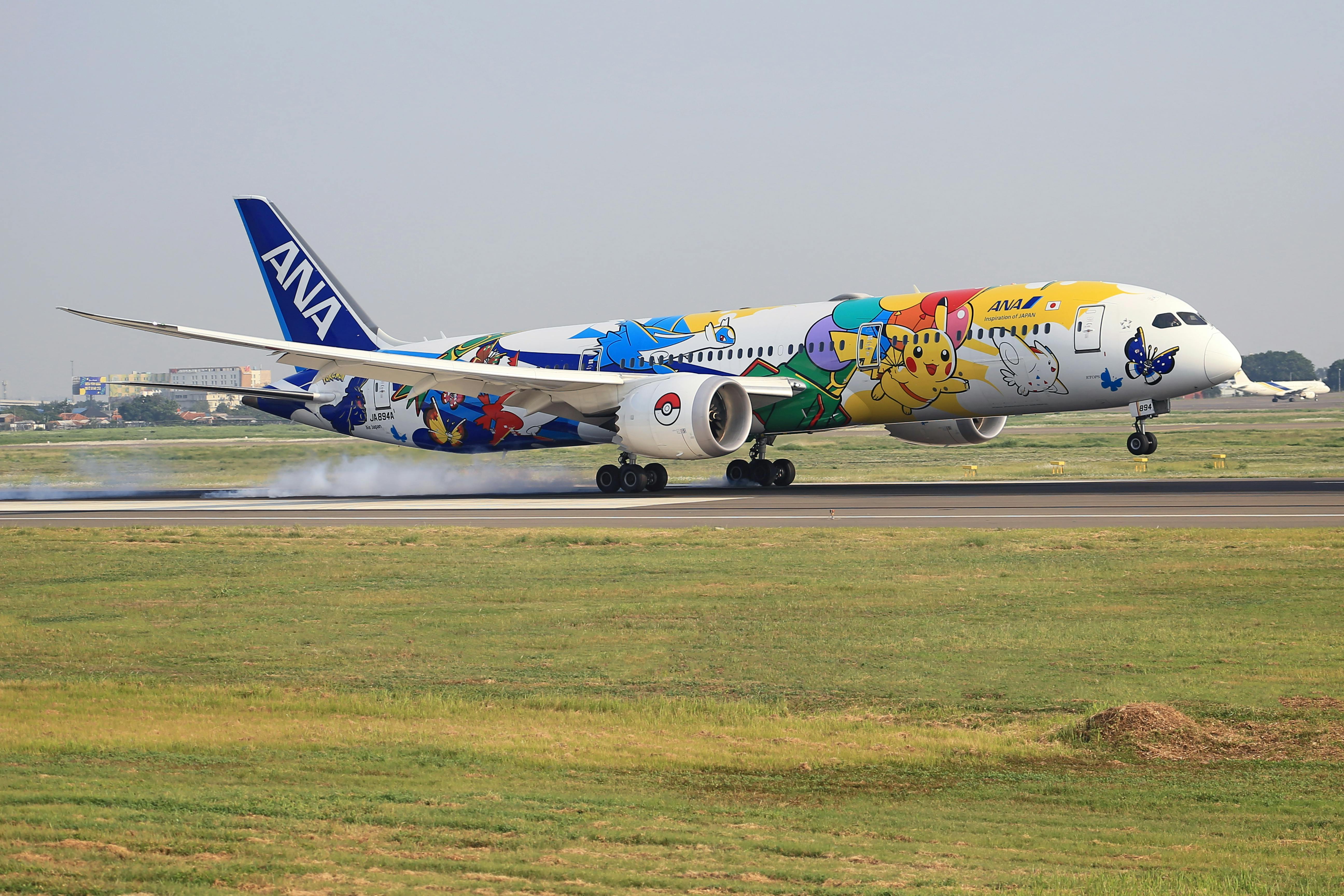 White British Airways Taking Off the Runway · Free Stock Photo
