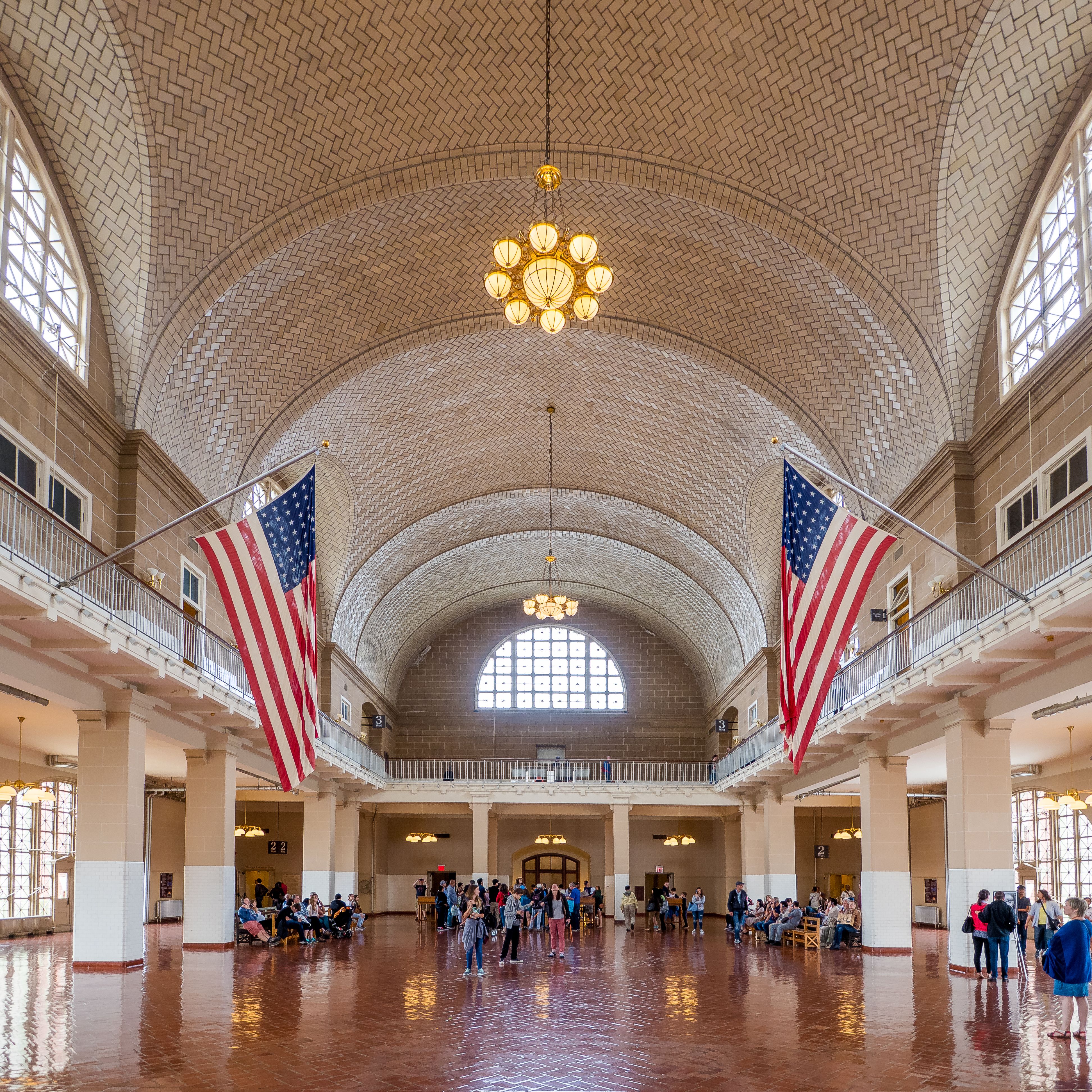 People Inside the Ellis Island National Museum of Immigration · Free ...