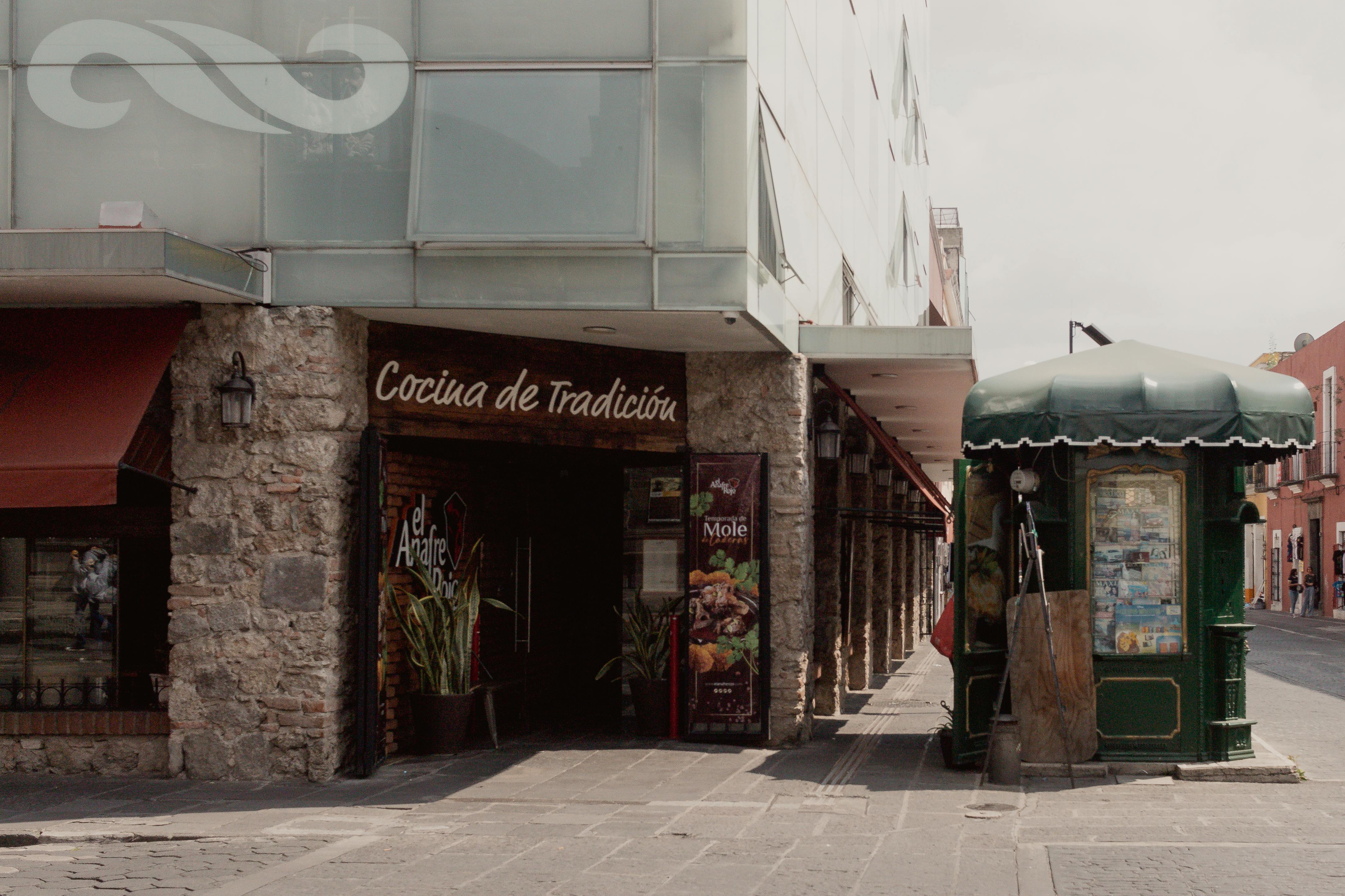 Restaurant on the Corner of the Gamma Puebla Senorial Centro Hotel ...