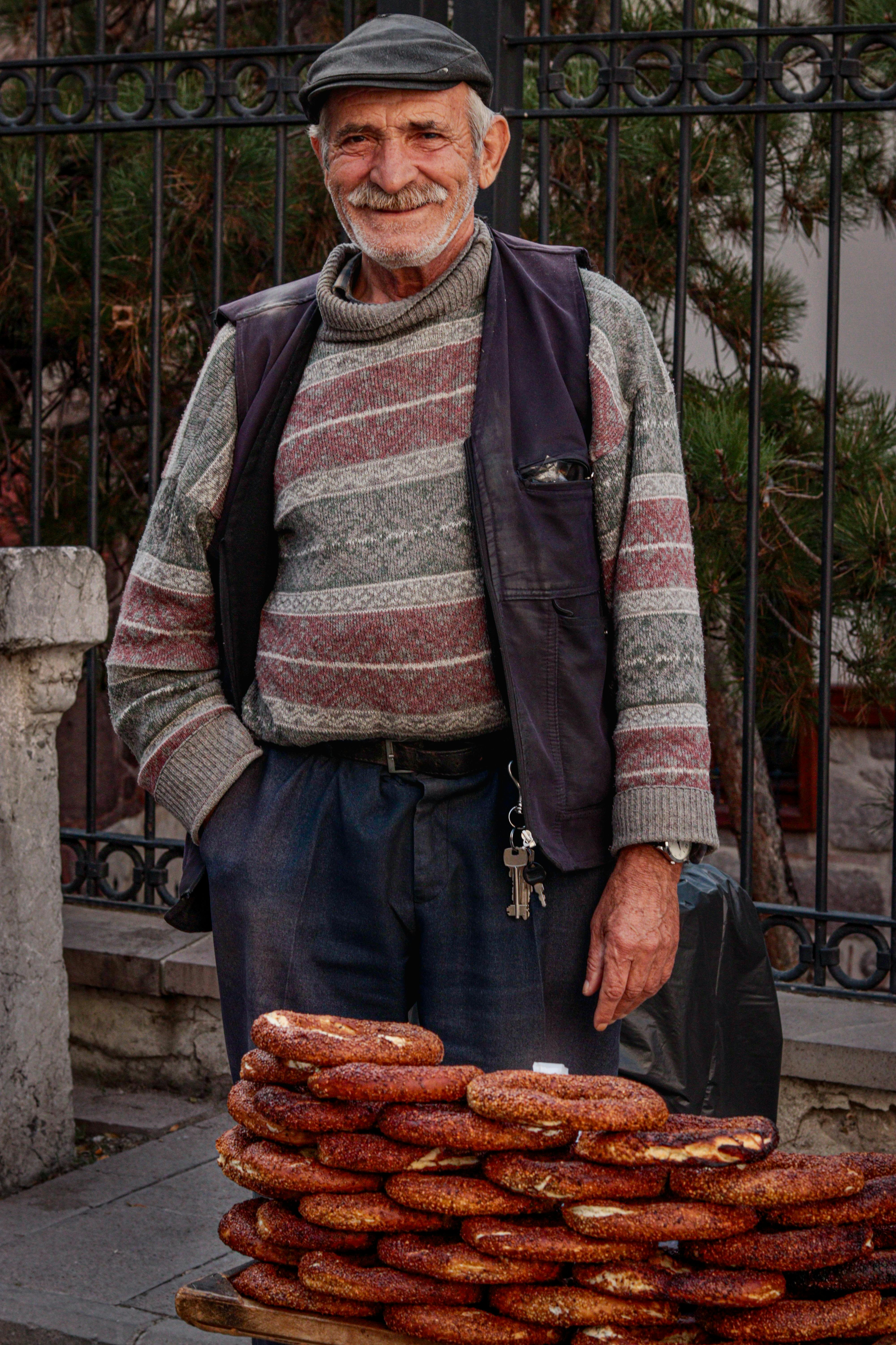 Vendor Selling Simits · Free Stock Photo