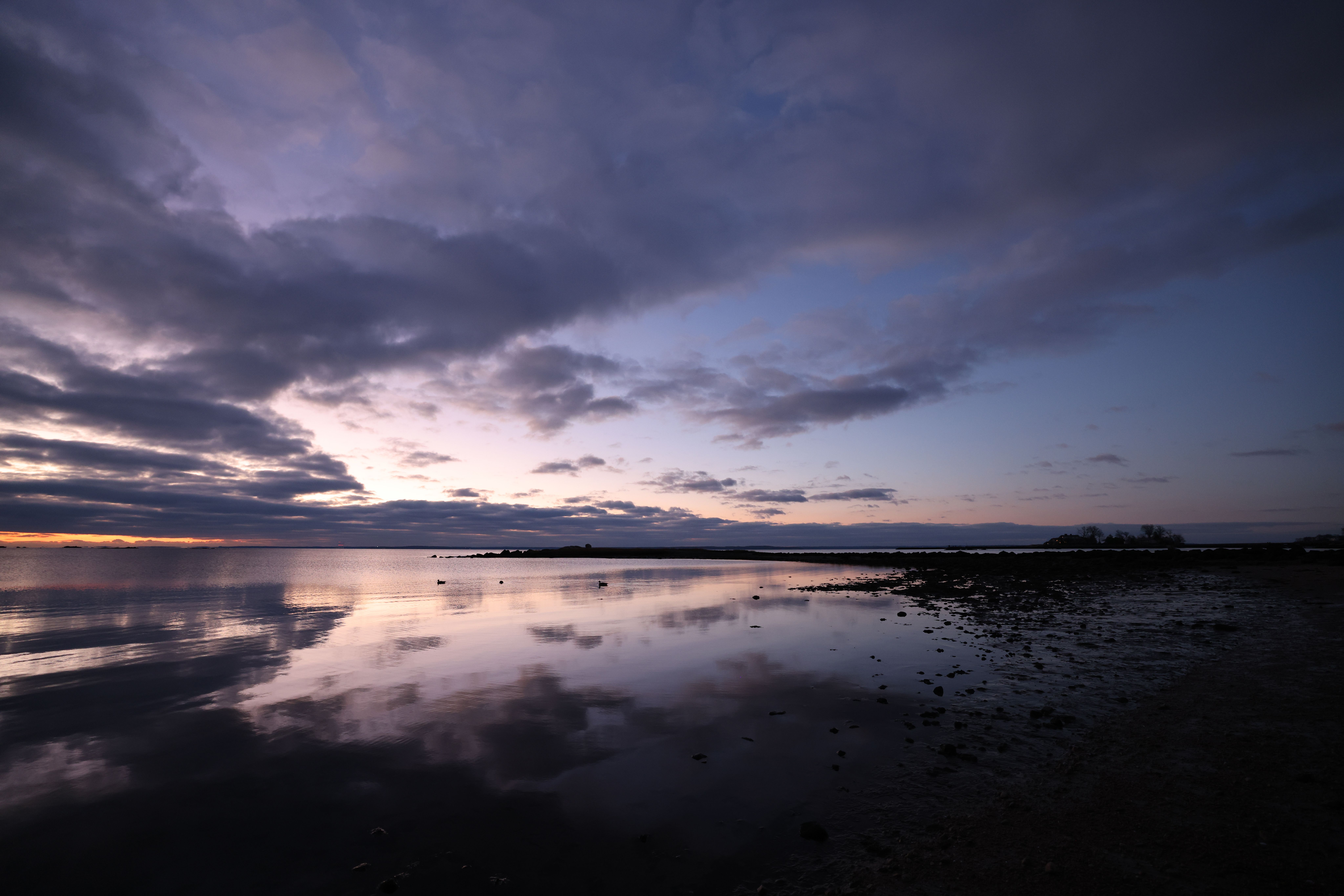 Shallow Sea Coast at Sunset · Free Stock Photo