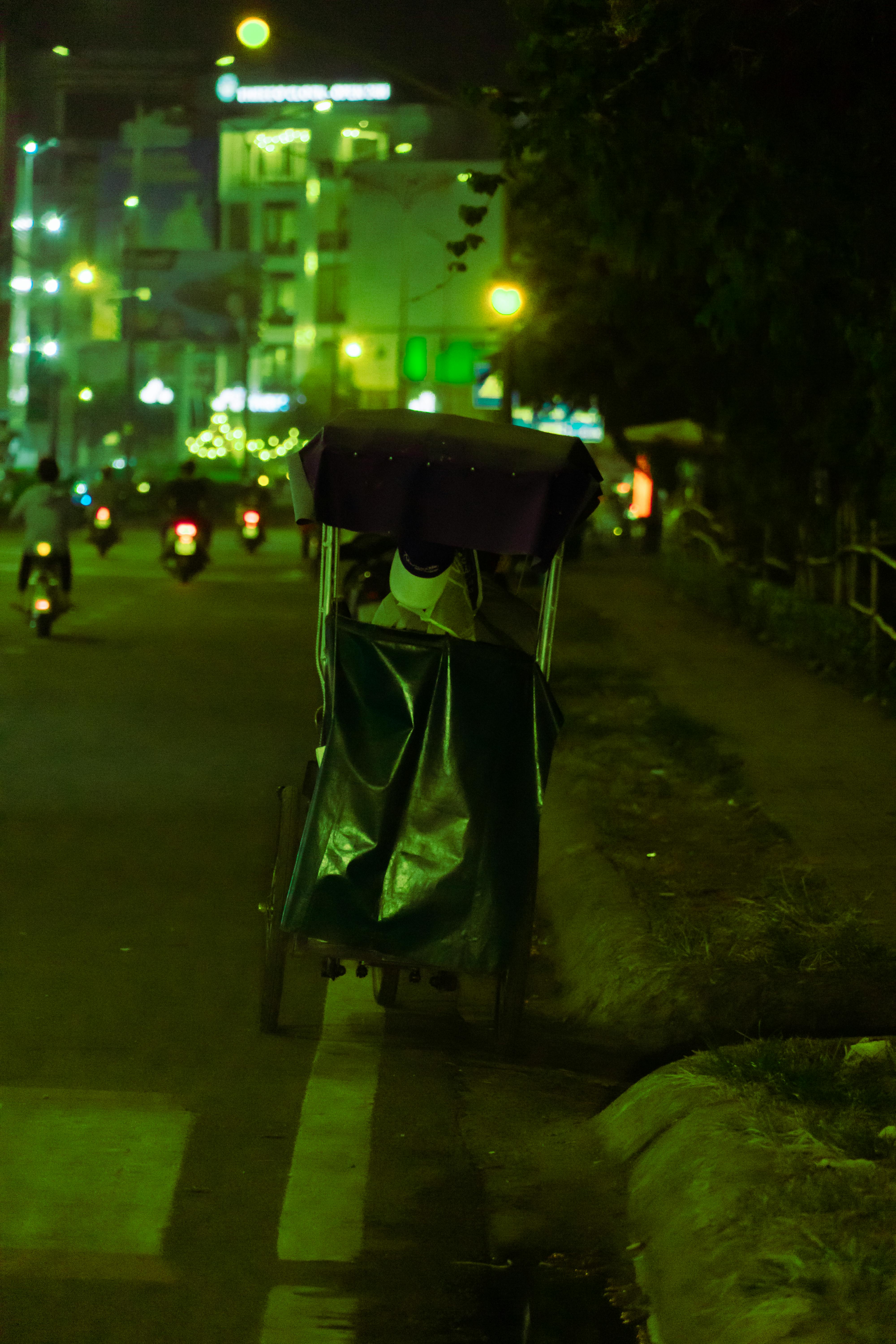 A Cart in a City at Night · Free Stock Photo