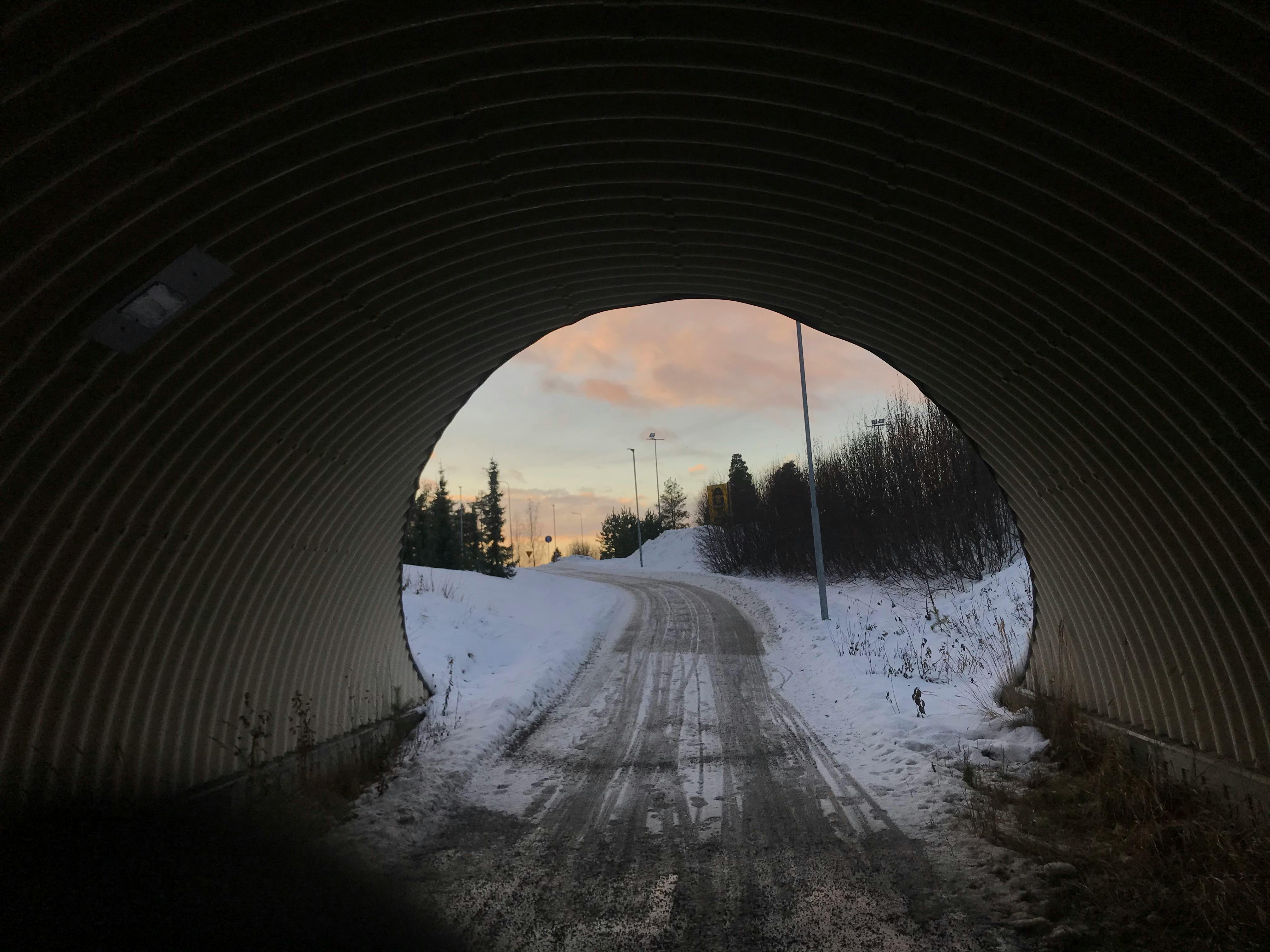 Slippery Road in Tunnel · Free Stock Photo