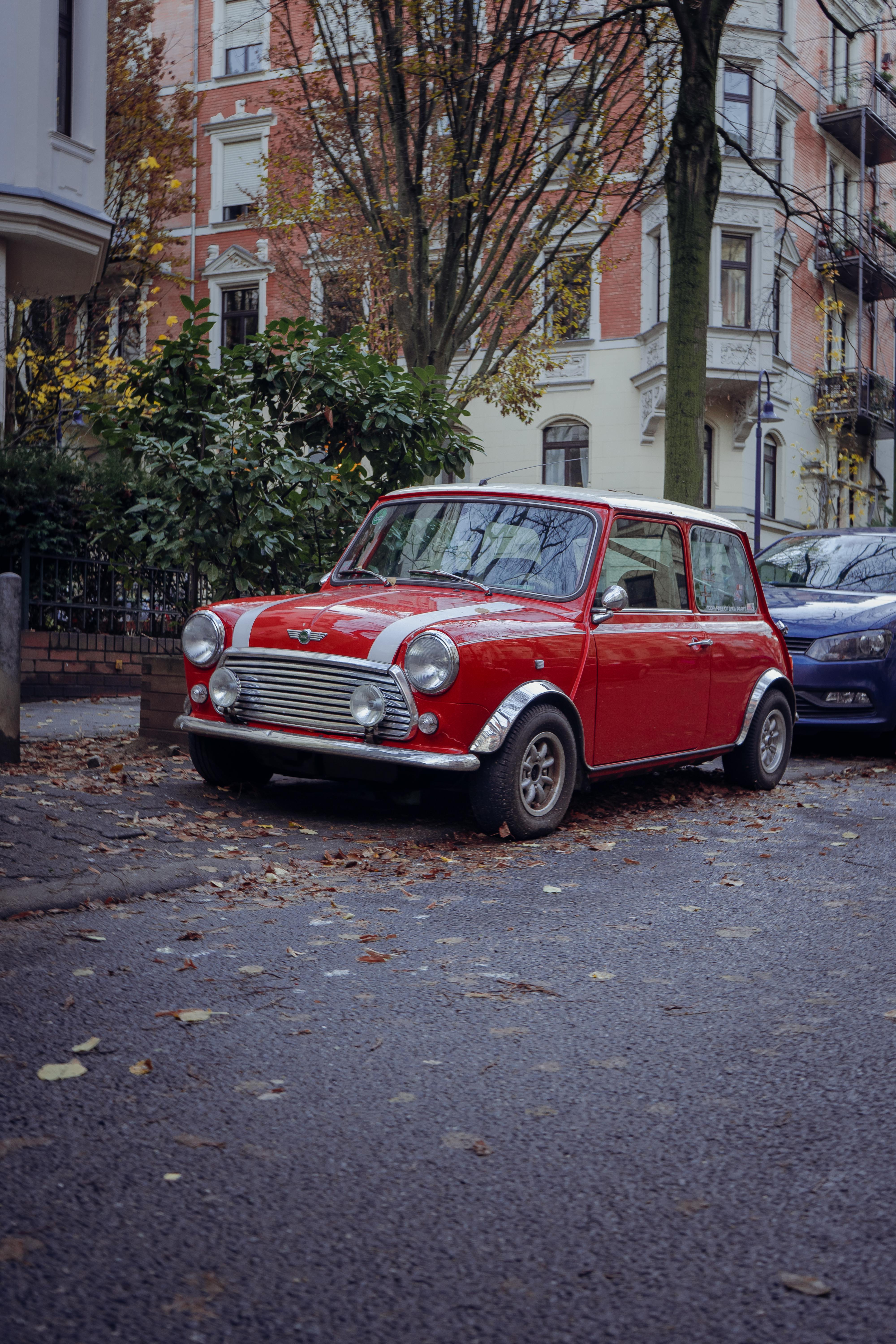 Retro Mini Cooper on Fall Street · Free Stock Photo